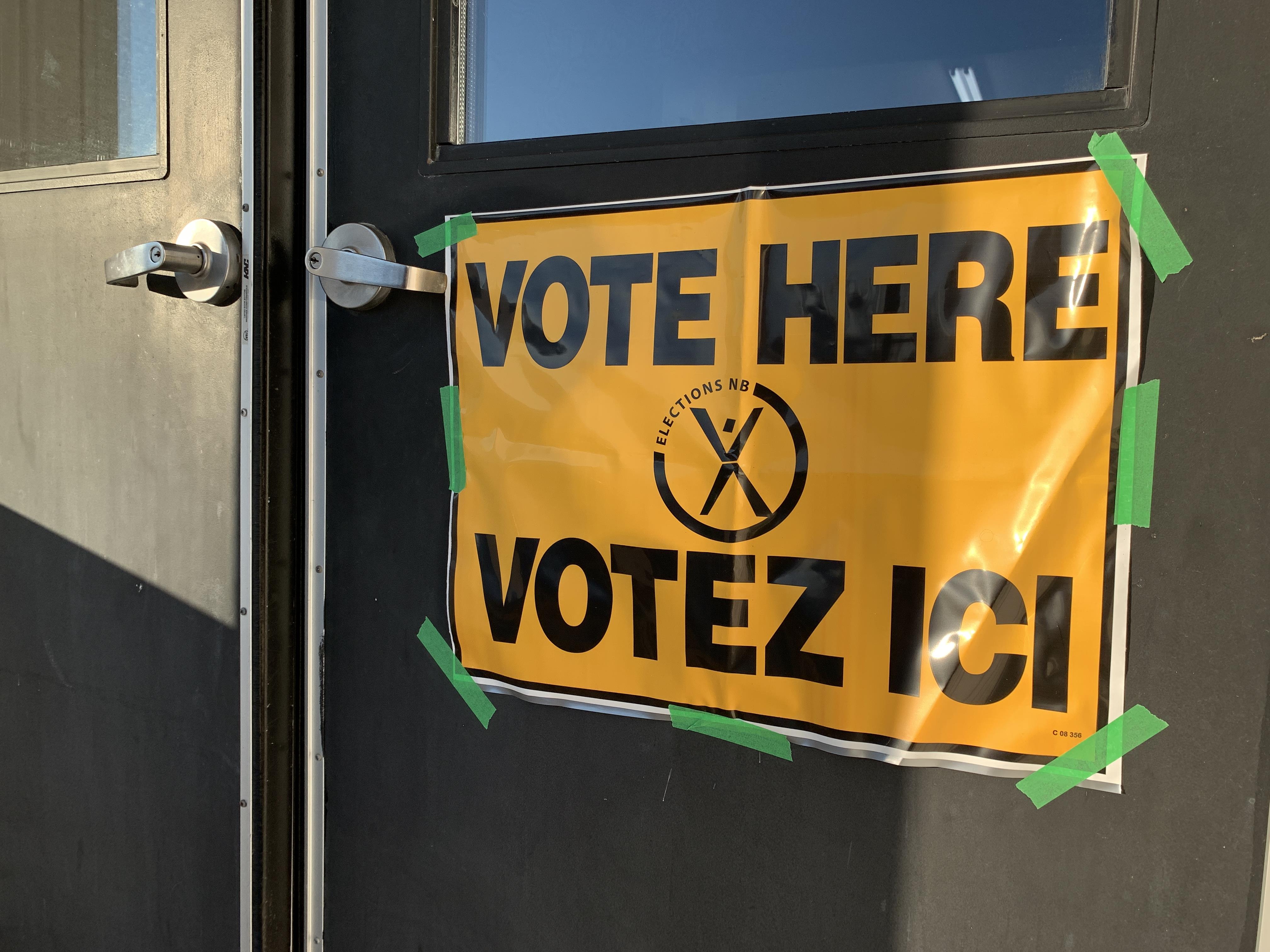 Élections partielles : débat avec Serge Brideau, Susan Holt et Alex ...