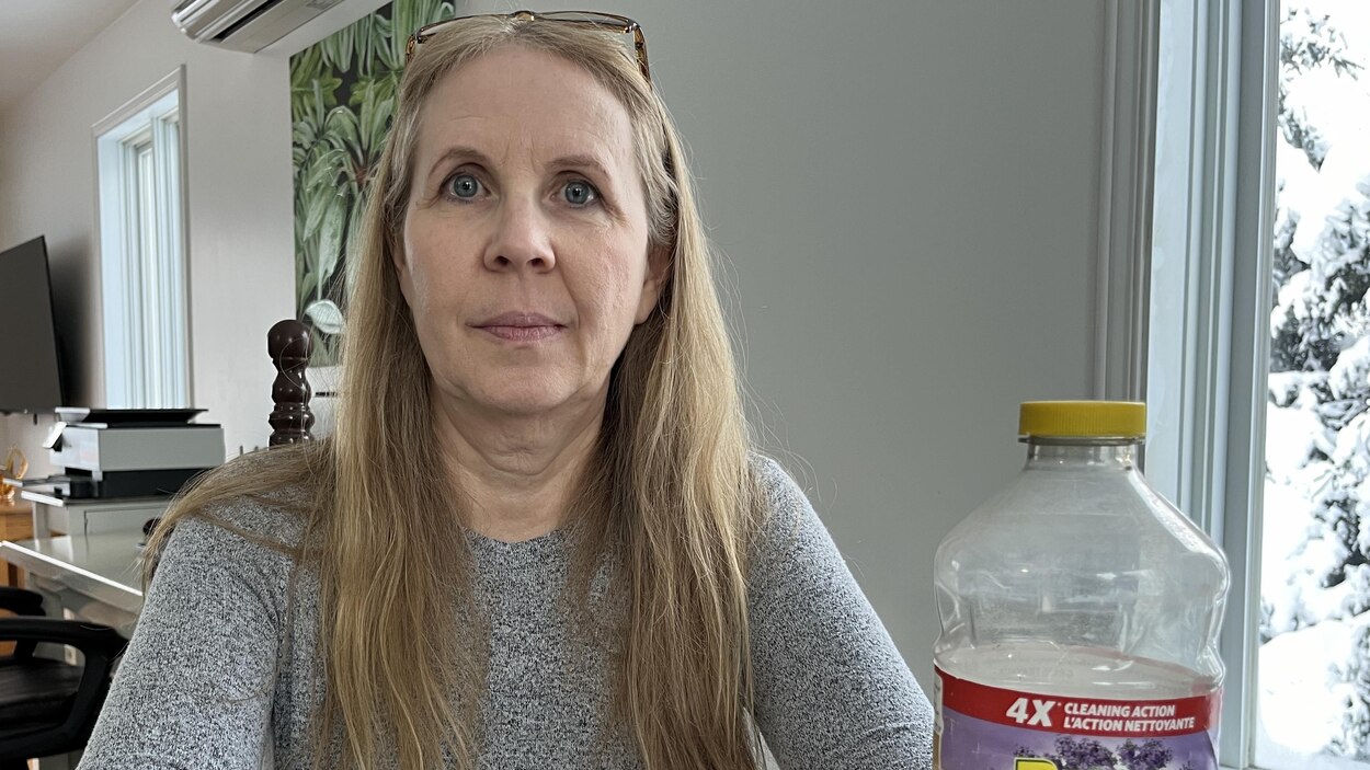 Sa bouteille de Pine-Sol l’a-t-elle rendue malade? | Brève | Radio-Canada