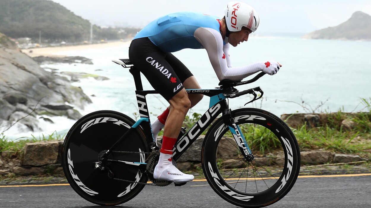 Contre-la-montre : le départ du cycliste Canadien Hugo Houle | Info ...