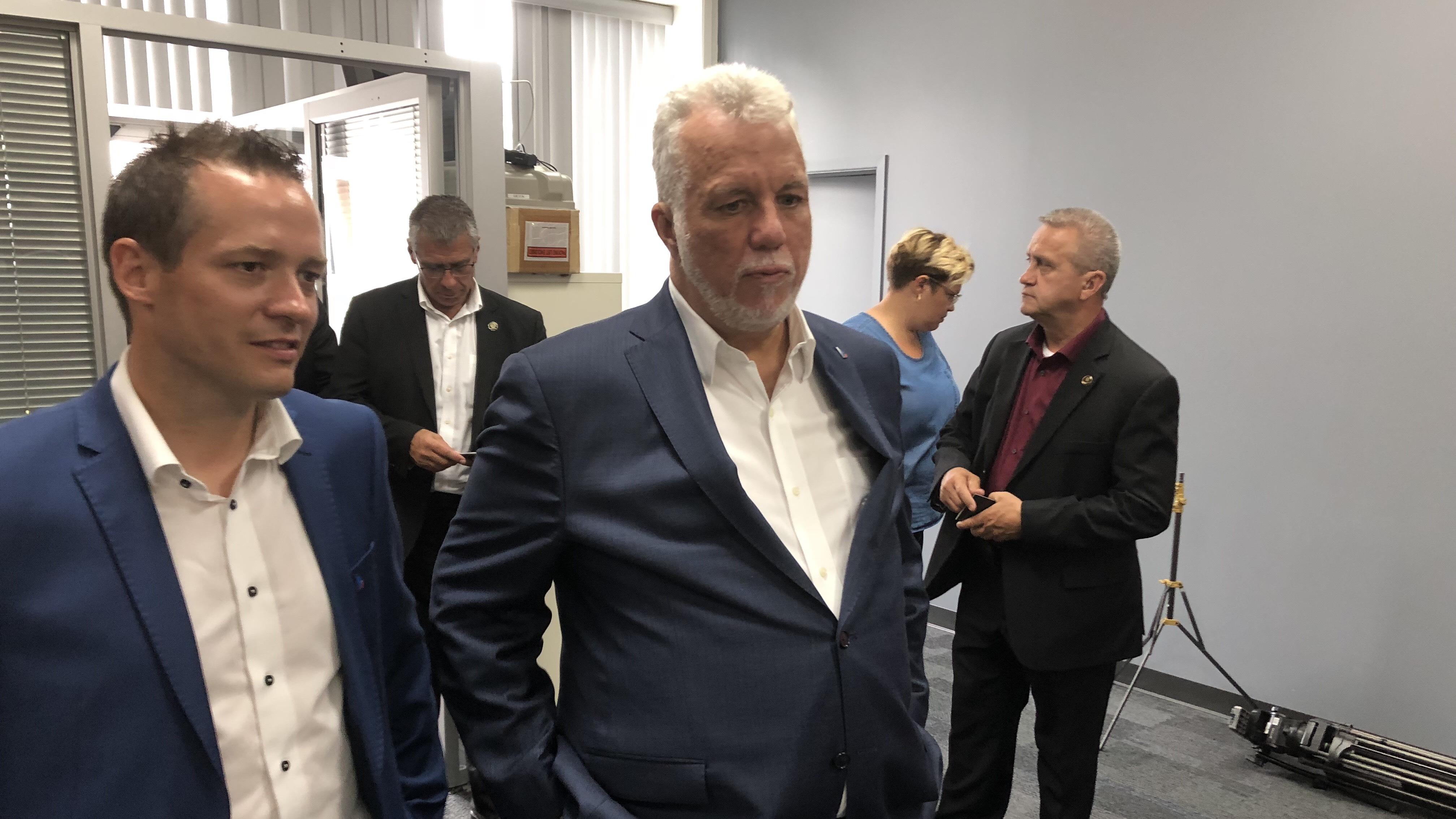 Philippe Couillard mise sur l’Est-du-Québec | Élections Québec 2018 ...