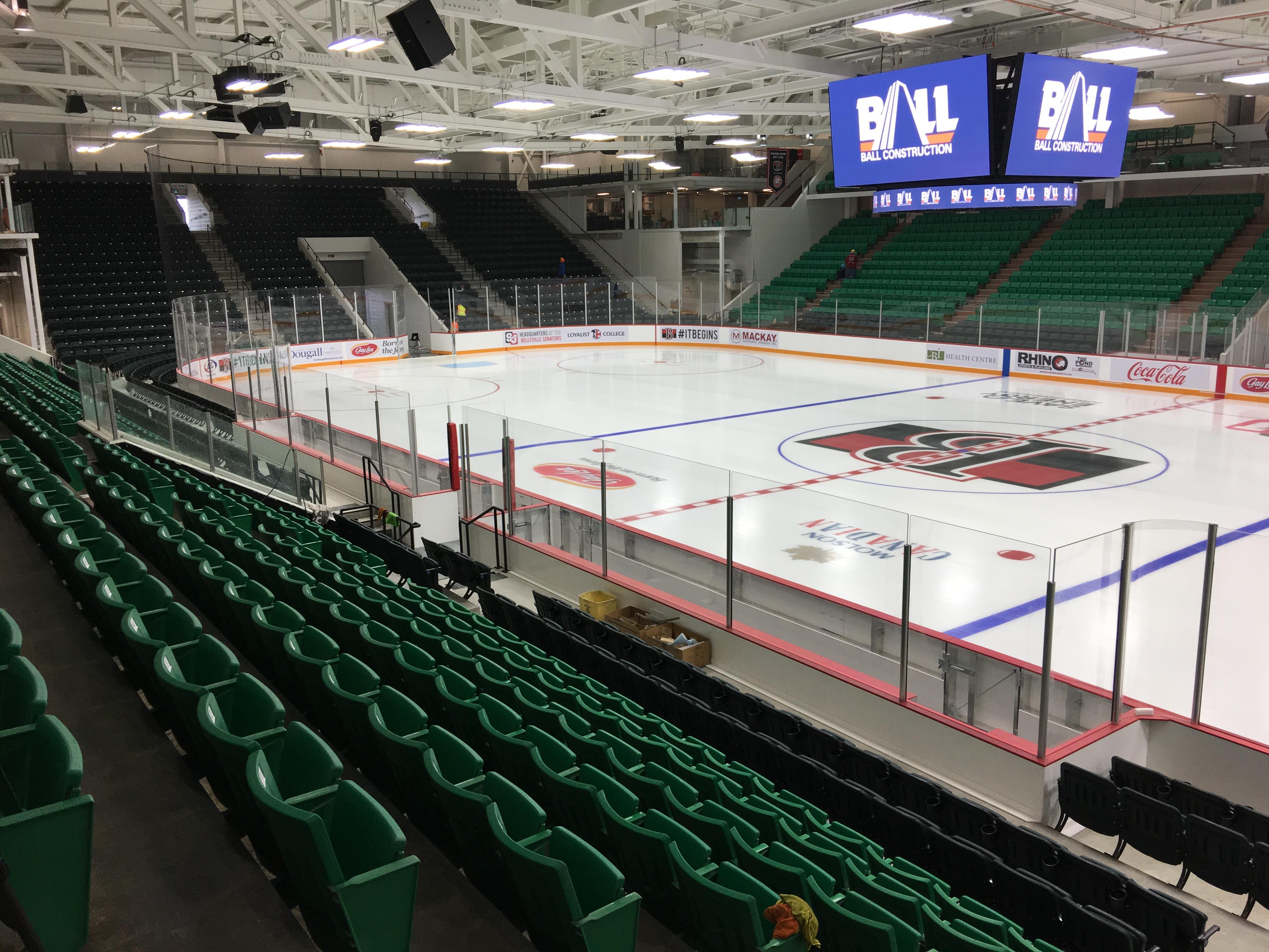 Le retour du hockey à Belleville : premier match à domicile des ...