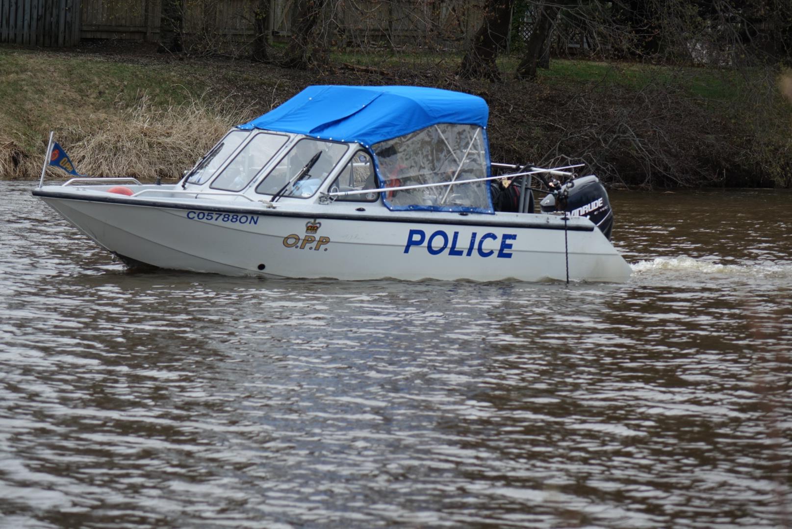Corps retrouvé dans une rivière à Thunder Bay : tout pointe en ...