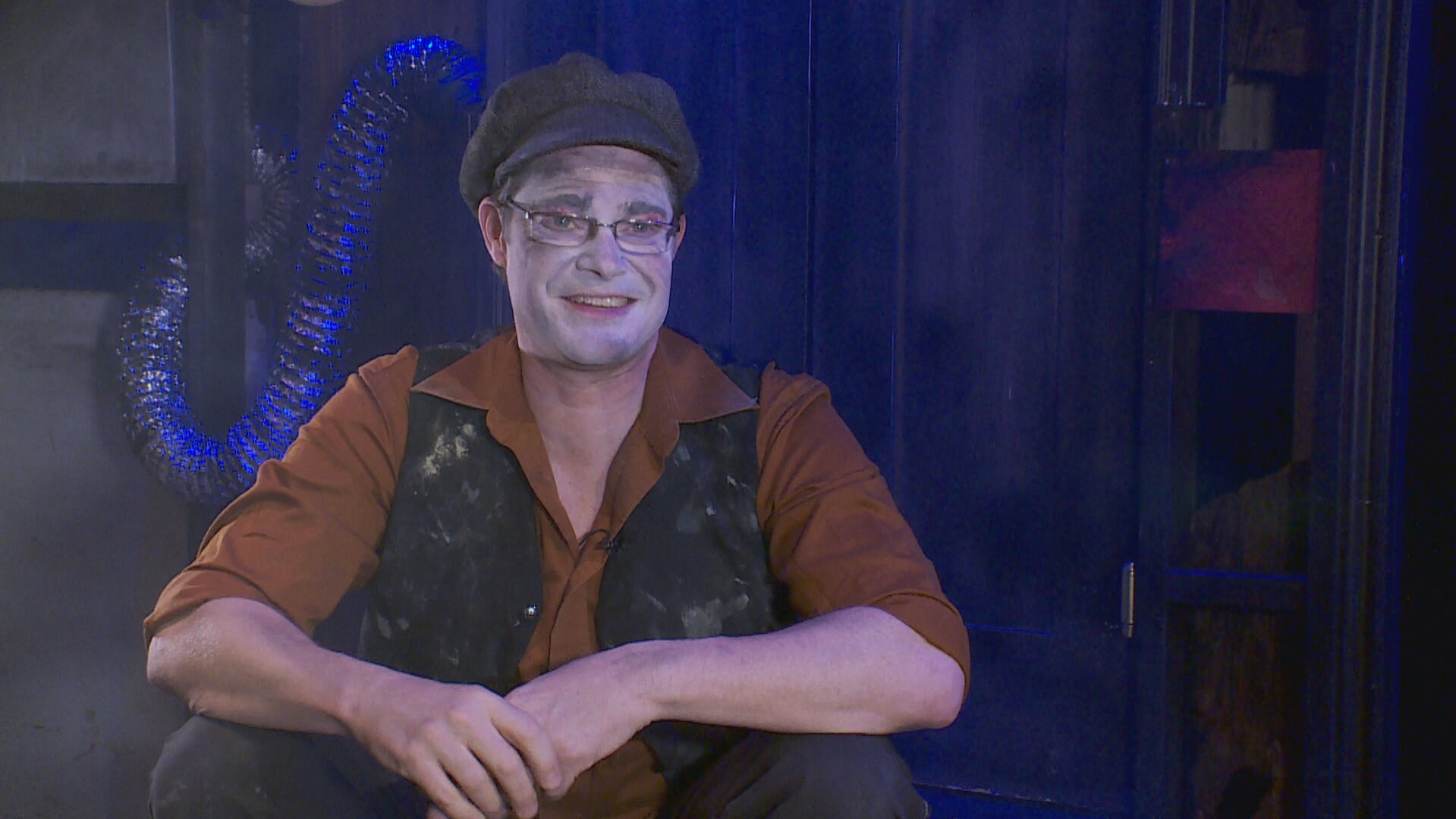 Burning Bluebeard : un classique sombre aux lueurs d'espoir | Radio ...