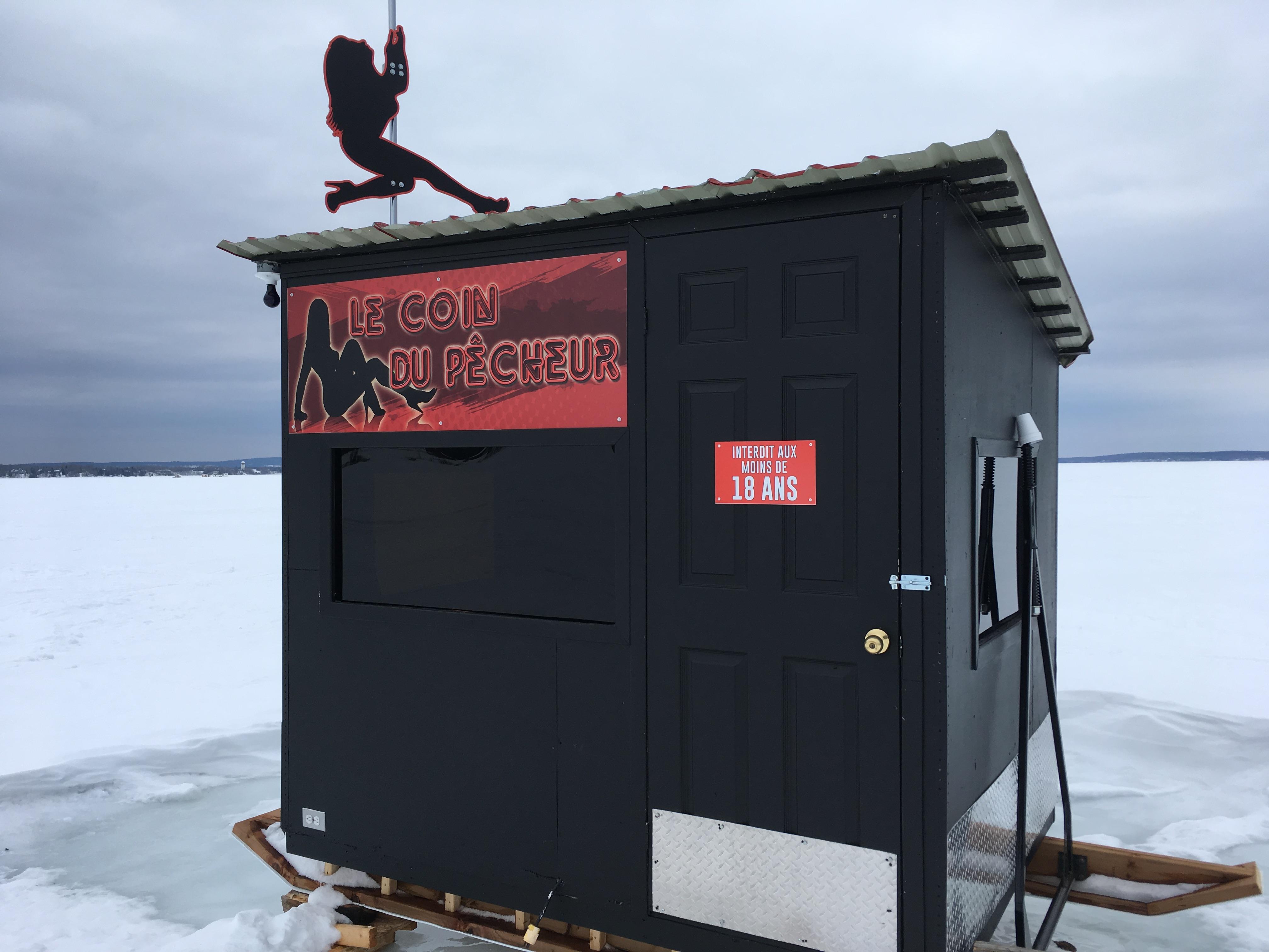 Les cabanes à pêche de Saint-Marc-de-Figuery | Radio-Canada.ca