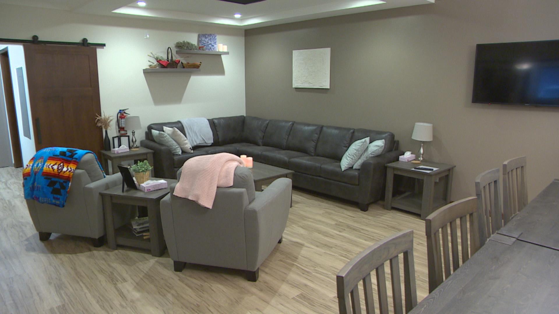 Candace House, un lieu de refuge pour les familles des victimes lors ...