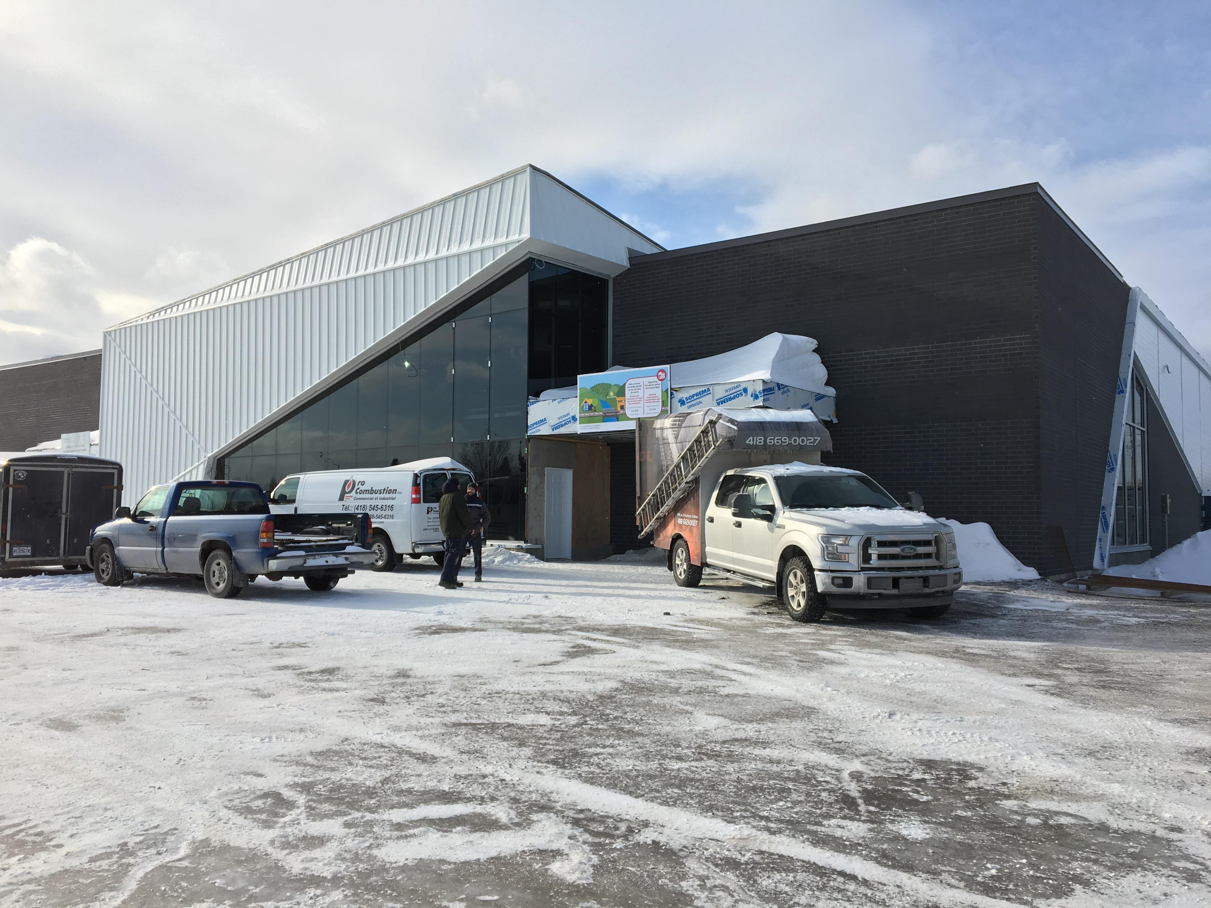 Les travaux au Centre sportif Benoît-Lévesque complétés à 95 % | Radio ...