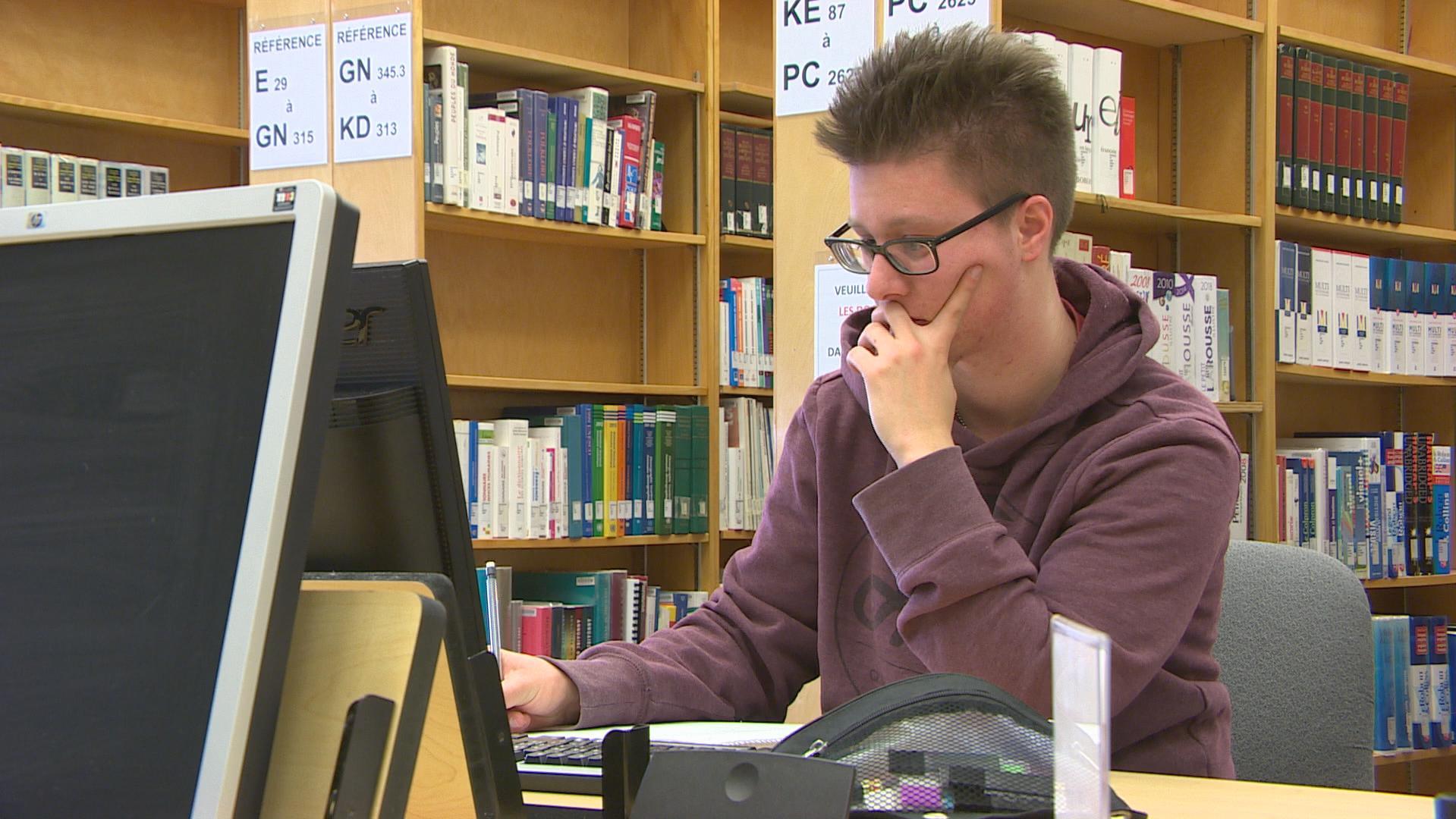 Combattre l'homophobie sur les campus universitaires | Radio-Canada.ca