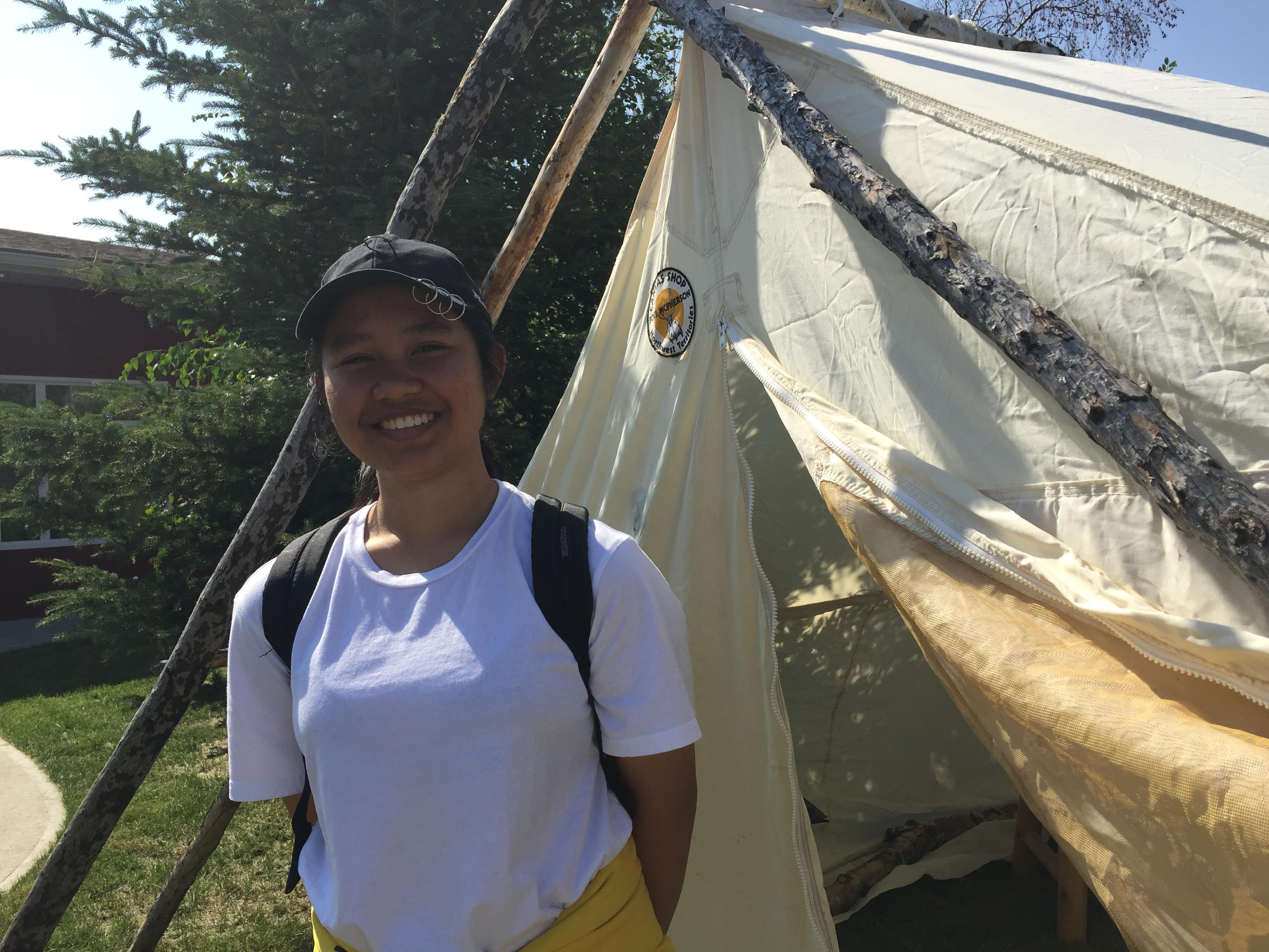 La culture dénée transmise à de jeunes nouveaux arrivants grâce aux ...