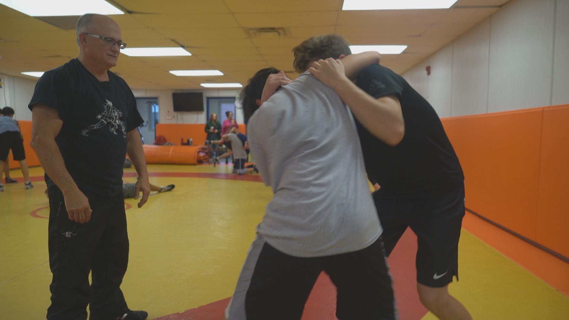 L'enseignant David Tremblay prend sa retraite après avoir inspiré des ...