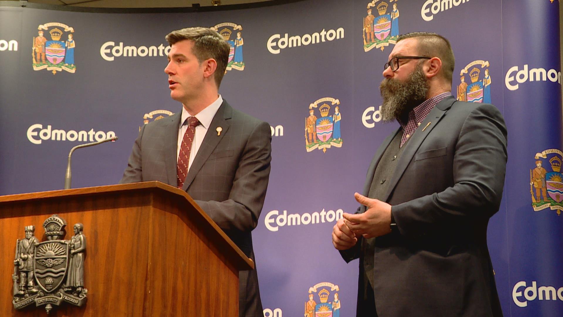 Premiers pas pour les chartes de Calgary et d’Edmonton | Radio-Canada.ca