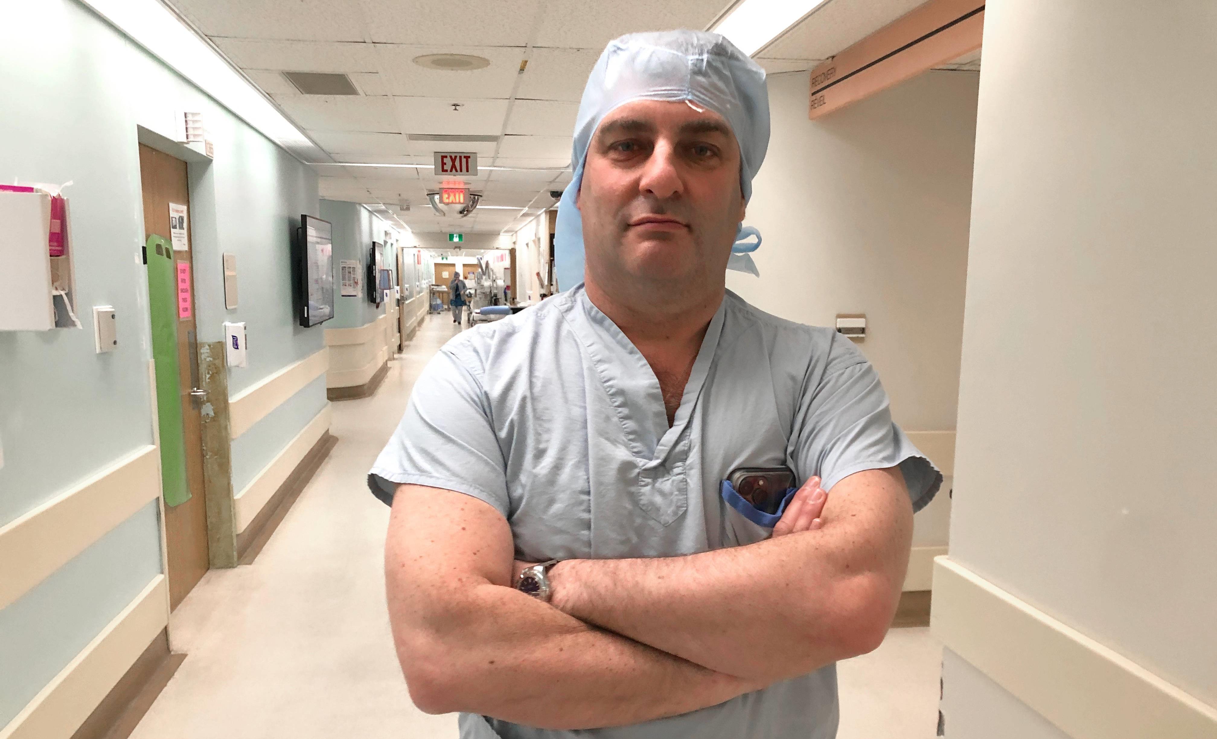 Parkinson : des neurochirurgiens du N.-B. attendent le feu vert du ...