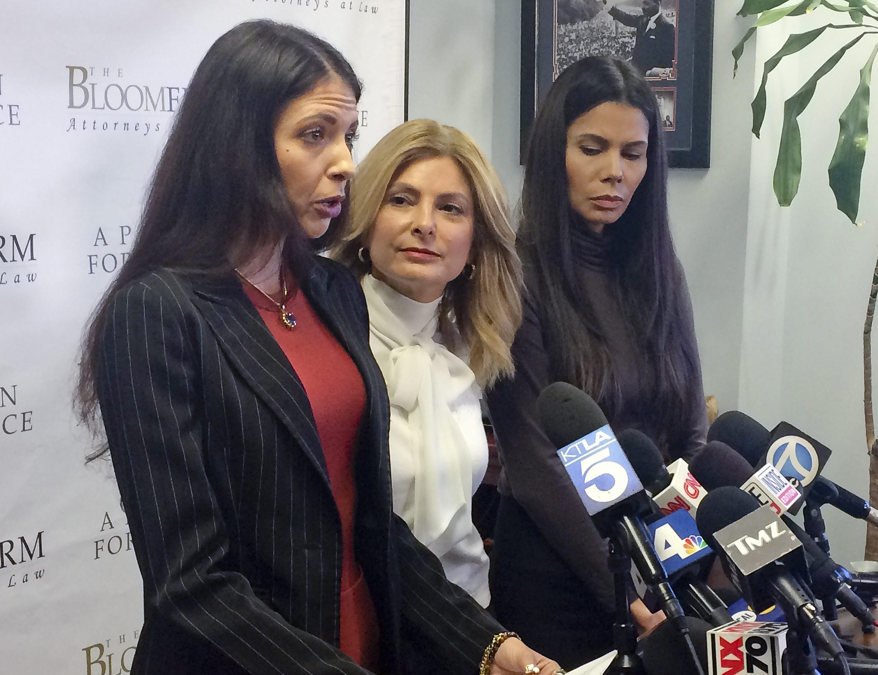 Allégation d'agression sexuelle : une autre femme dénonce Steven Seagal ...