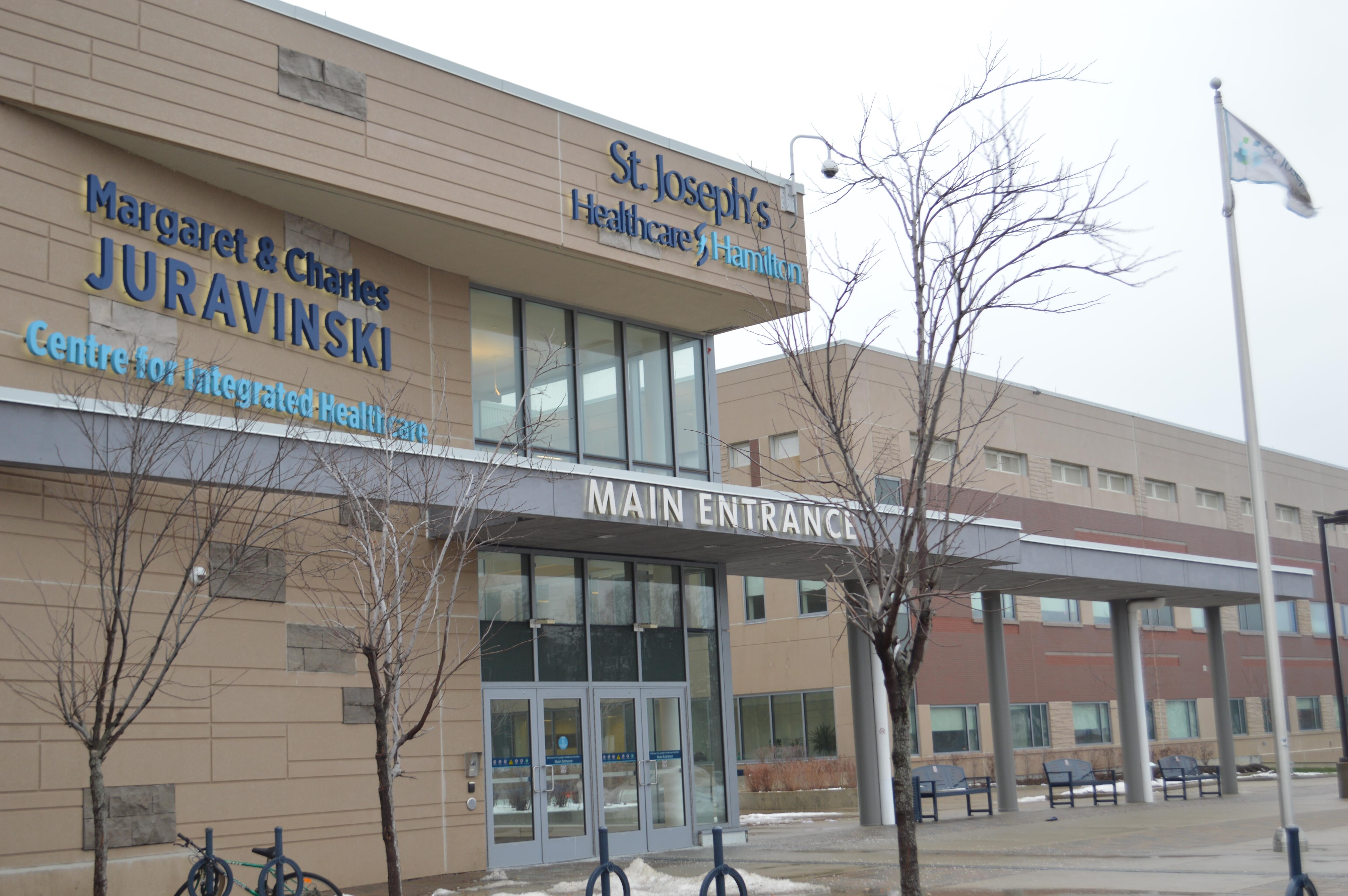 Des hôpitaux de Hamilton se préparent au départ anticipé des médecins ...