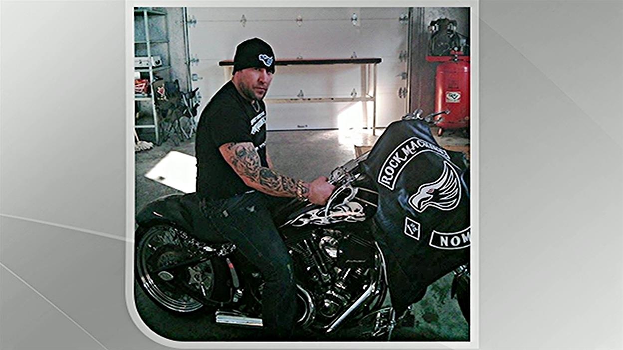 Un policier de la SQ suspendu pour avoir frappé le présumé chef des ...