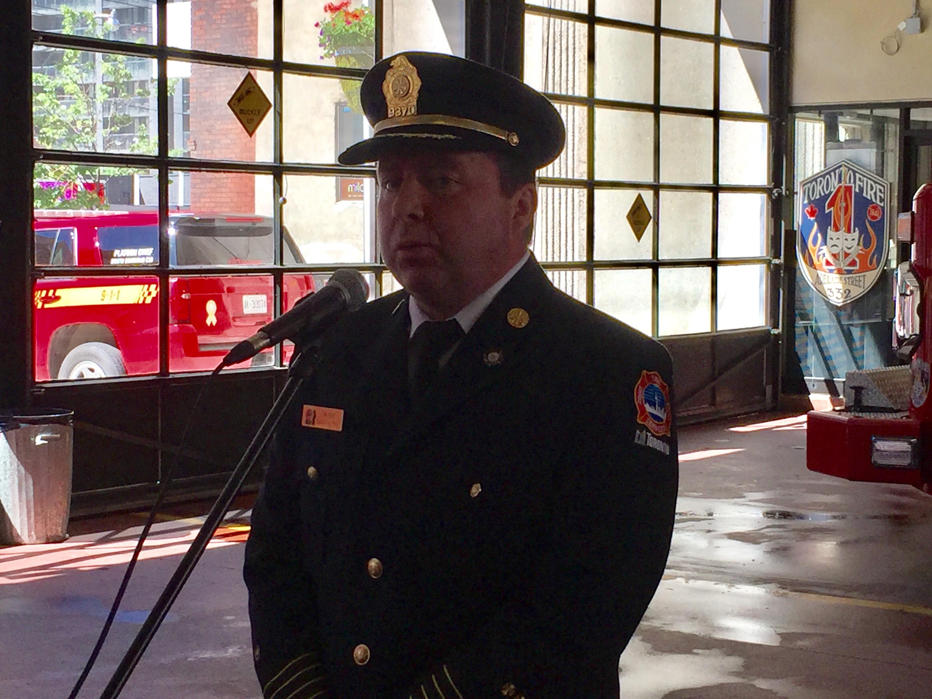 Les incendies de balcon dus aux cigarettes en hausse à Toronto | Radio ...