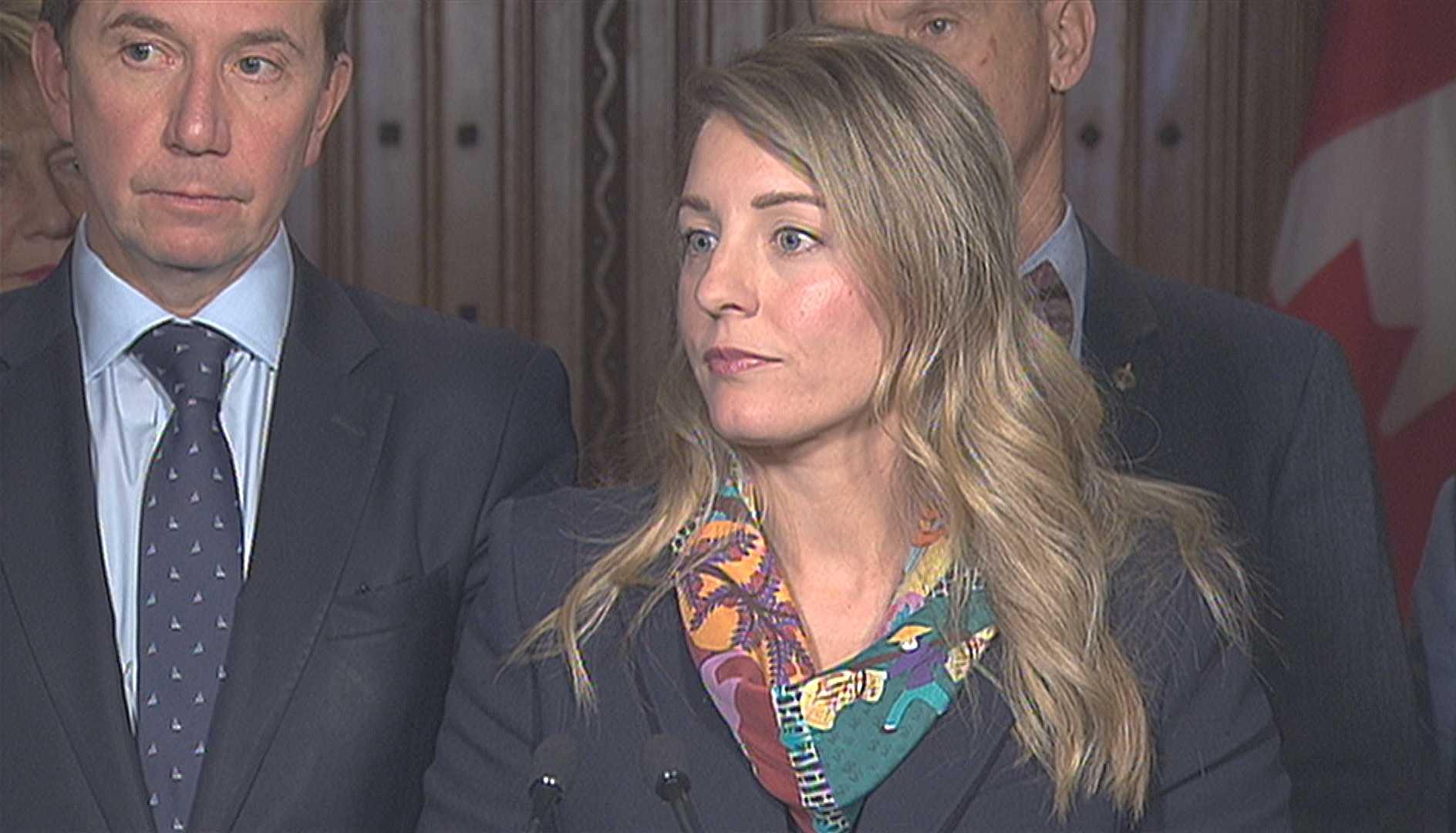 Ottawa s'engage à ouvrir plus de bureaux bilingues, mais pas avant 2023 ...