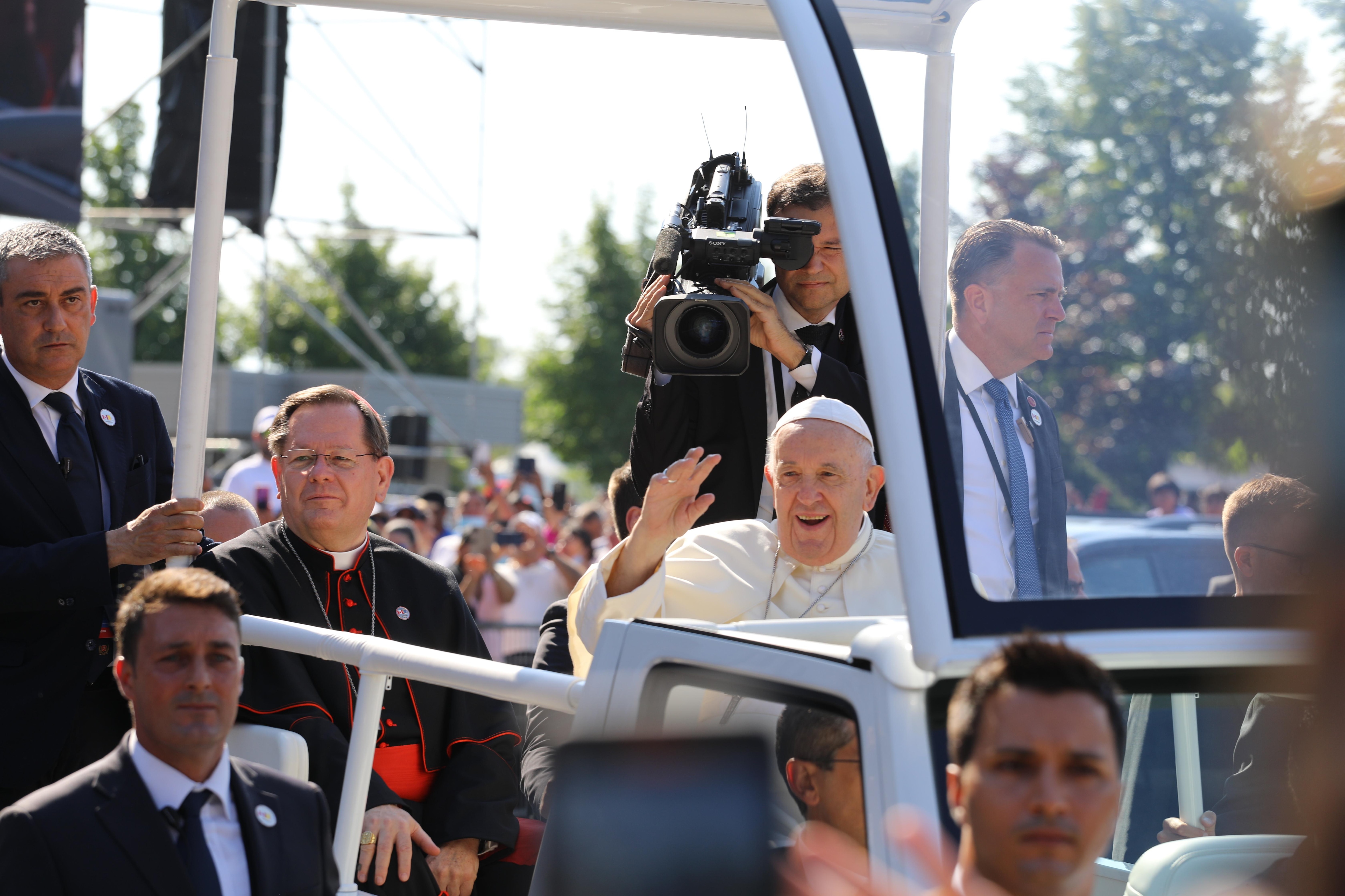 Le cardinal Gérald Cyprien Lacroix accède au Conseil des cardinaux | Radio-Canada.ca