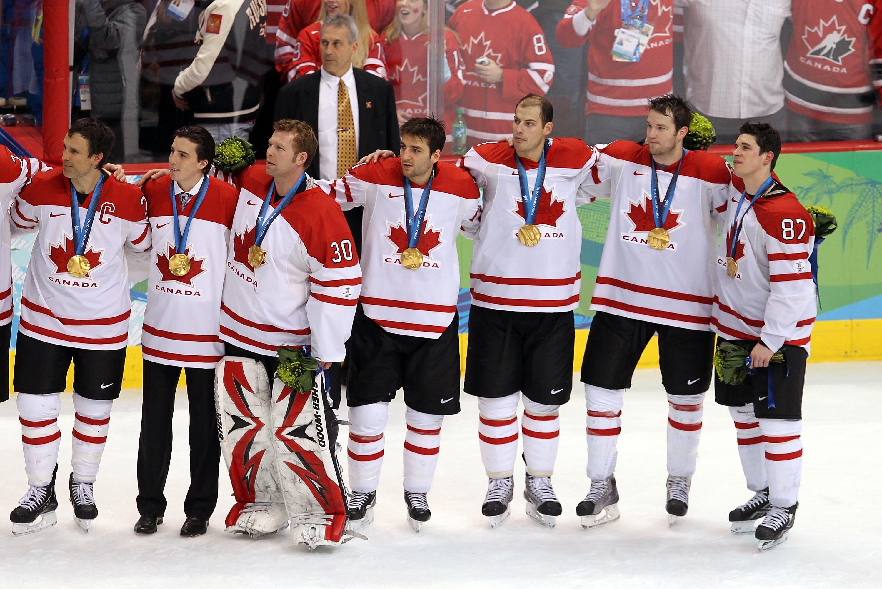 [En images] - 1000 matchs dans la LNH pour Patrice Bergeron | Radio ...