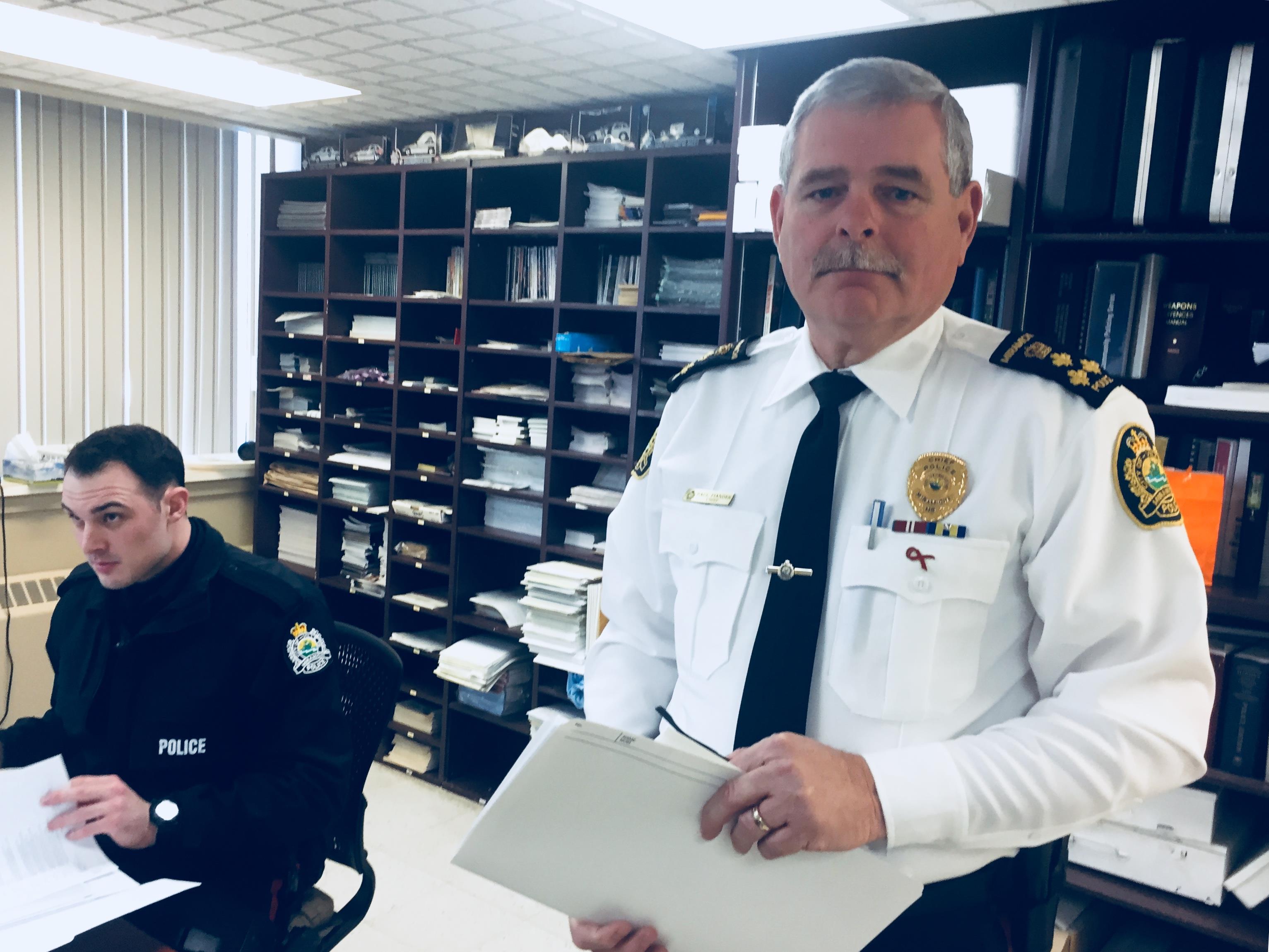 Légalisation de la marijuana : la formation des policiers est peu ...