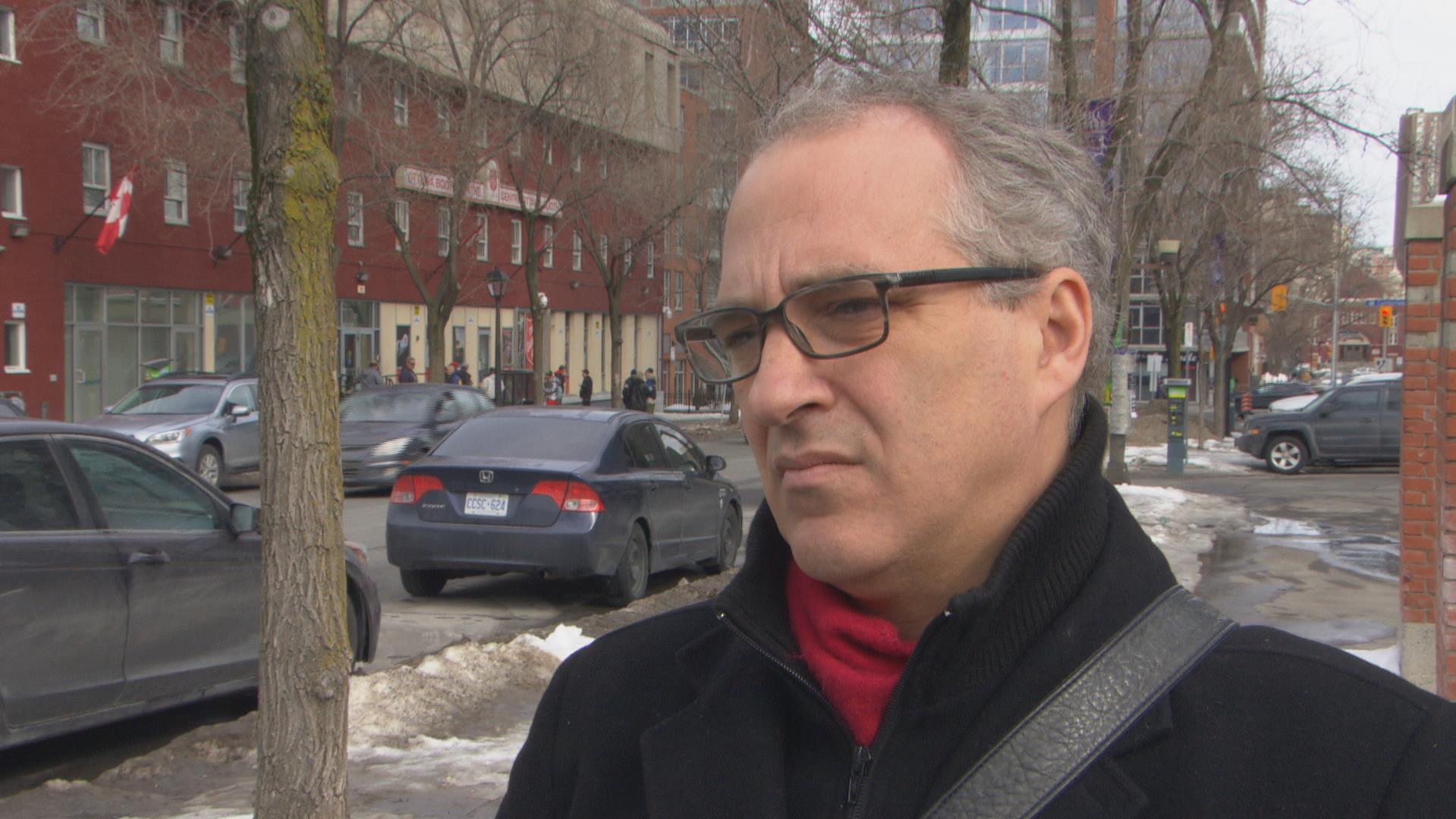 Des courriels compromettants pour le maire Jim Watson selon SOS Vanier ...