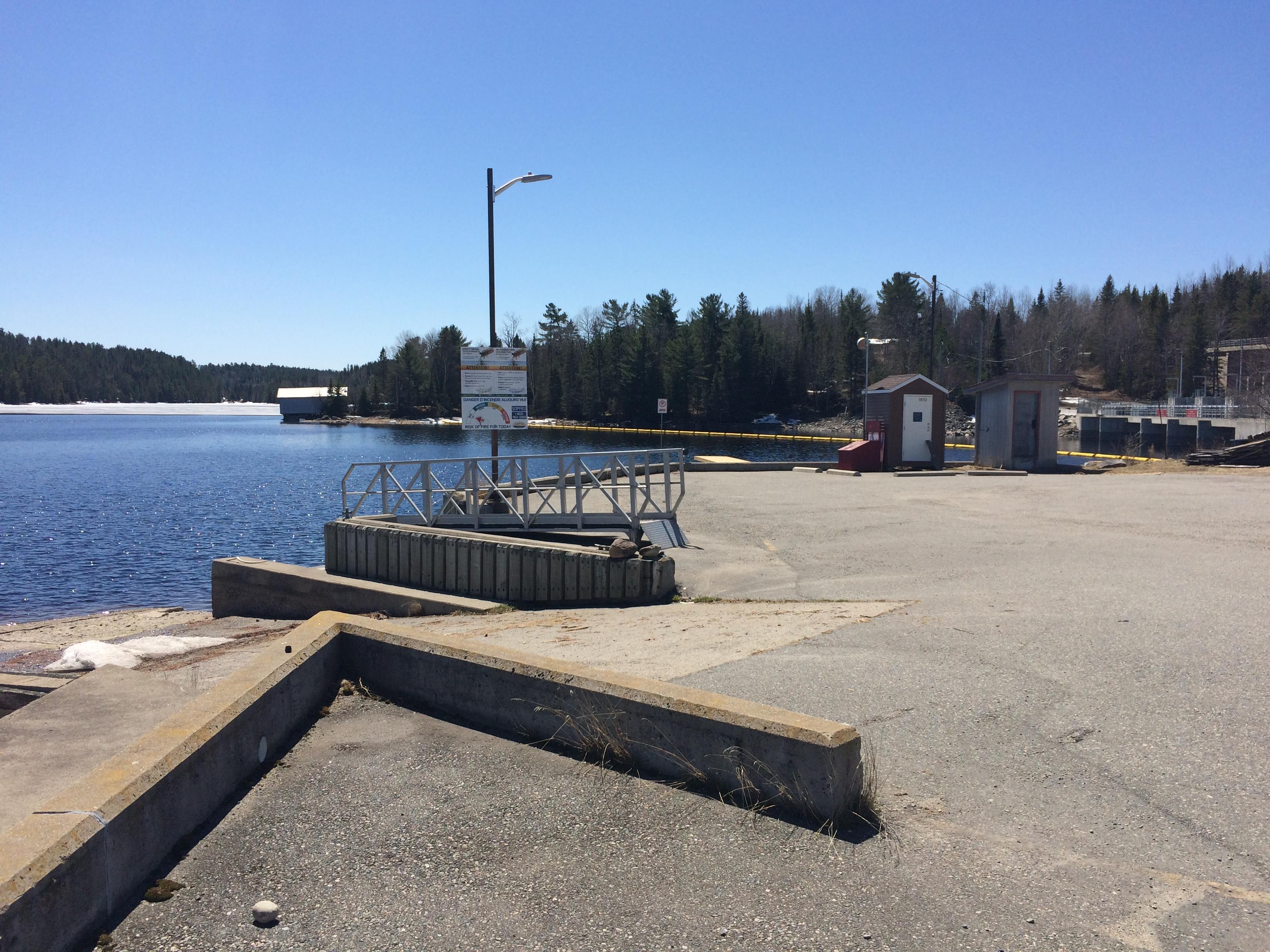 Bisbille autour de l'accès au quai public de Laniel | Radio-Canada.ca