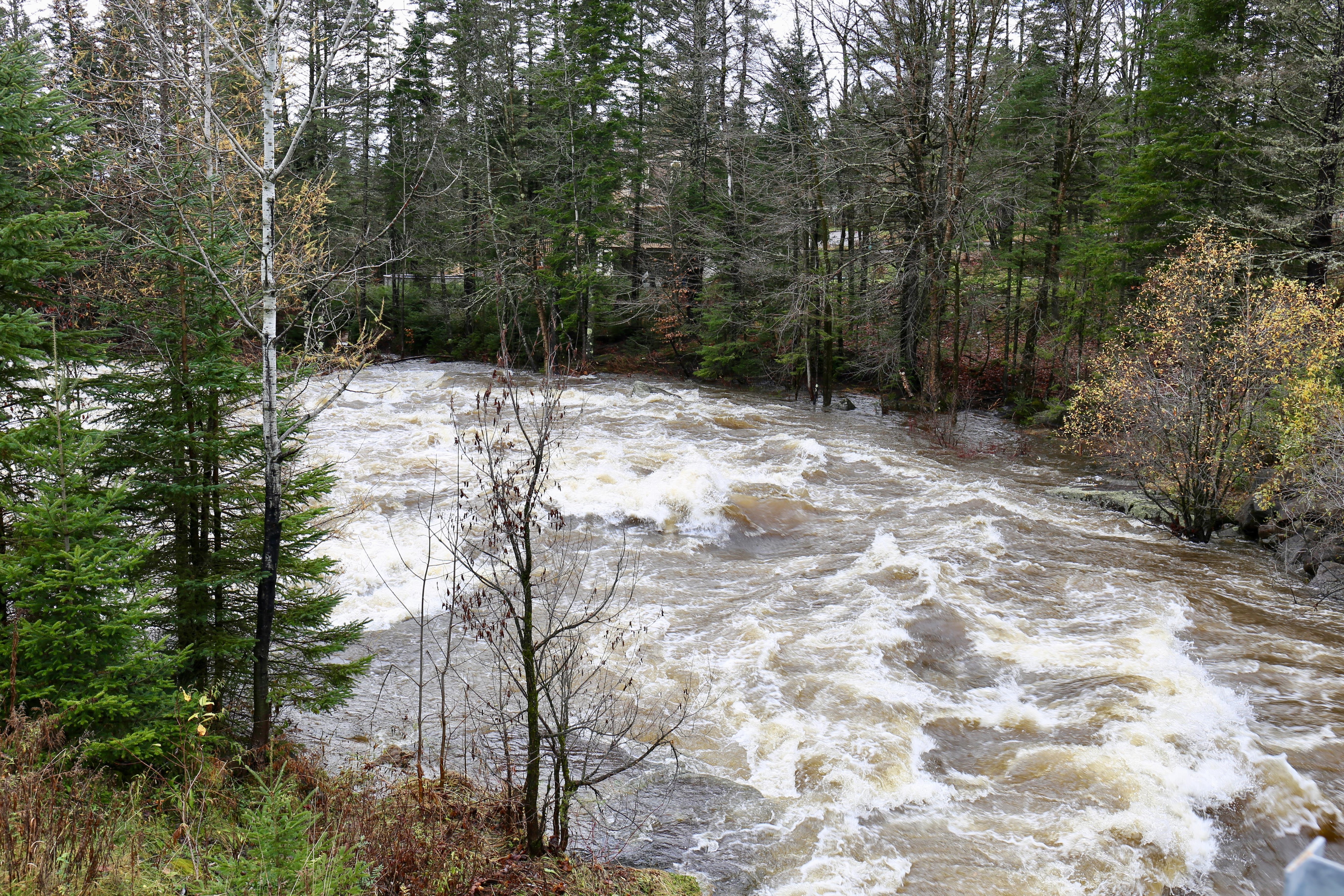Des rivières débordent dans la région de Québec | Radio-Canada.ca