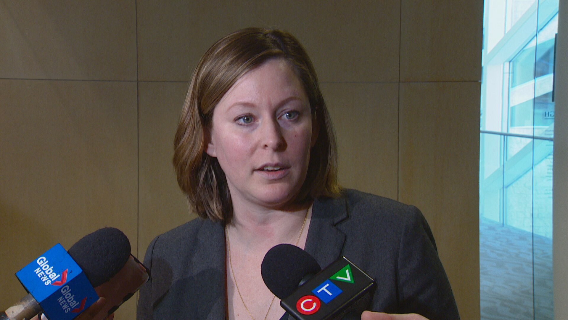 Un conseiller municipal d'Edmonton dans l'embarras en lien avec son ...