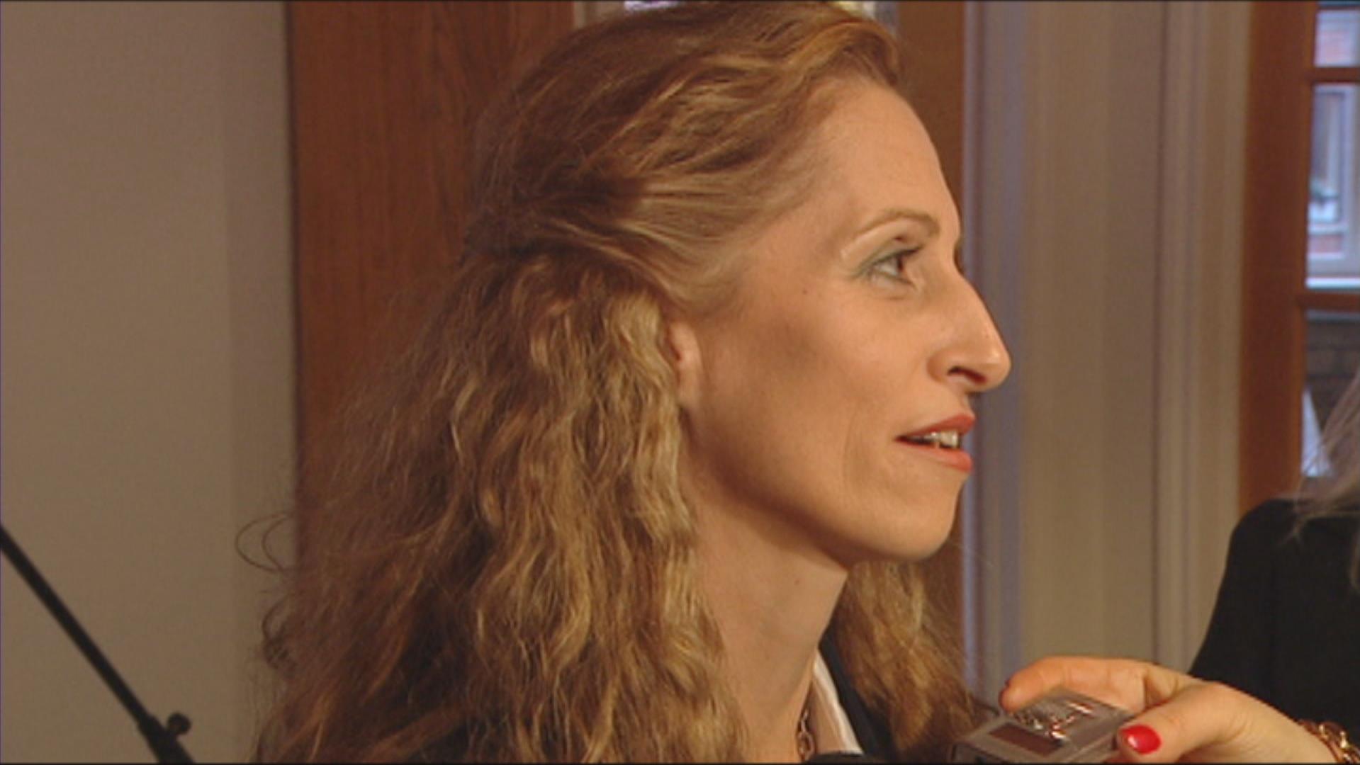 Steve Paikin nie catégoriquement avoir tenu des propos déplacés à Sarah ...