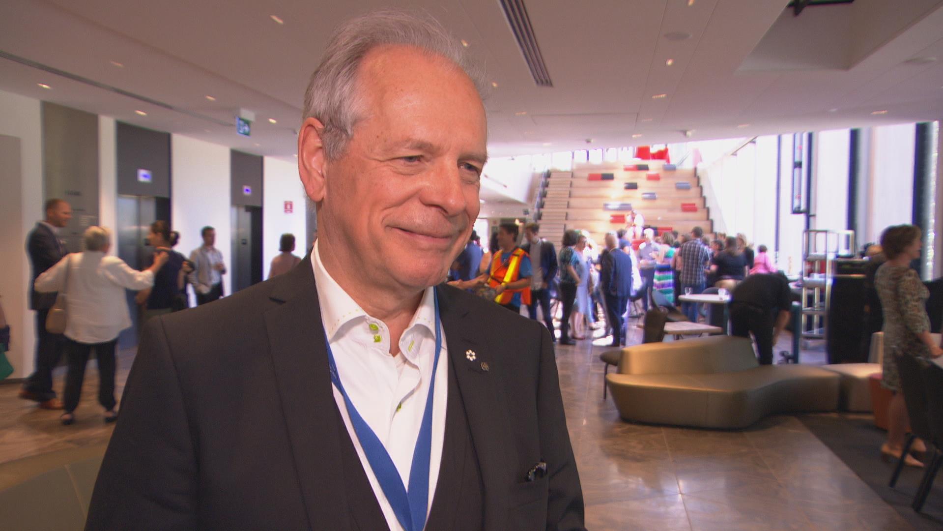 Christopher Deacon devient le nouveau dirigeant du CNA | Radio-Canada.ca