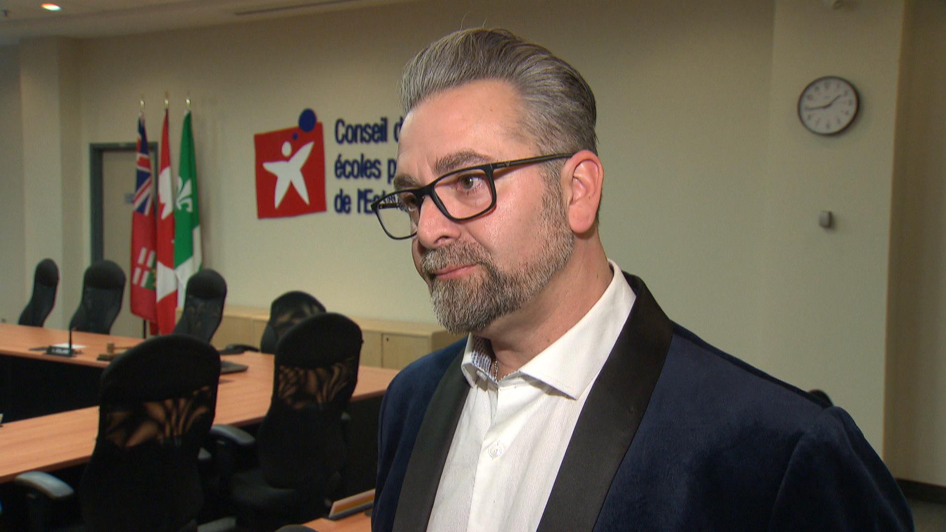 Des élèves ontariens dont le carnet de vaccination n'est pas à jour ...