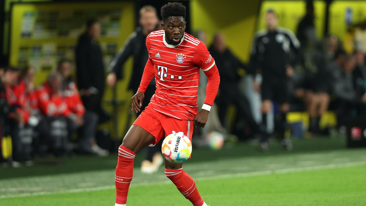 Alphonso Davies de retour au jeu avec le Bayern | Radio-Canada