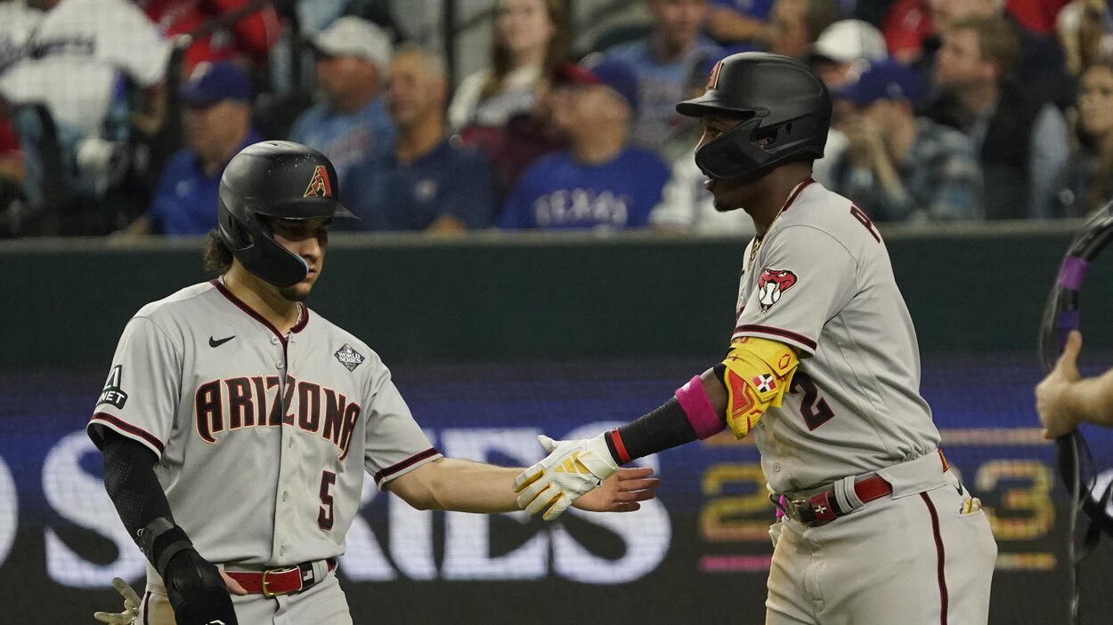 Les Diamondbacks créent l’égalité dans la Série mondiale | Radio-Canada