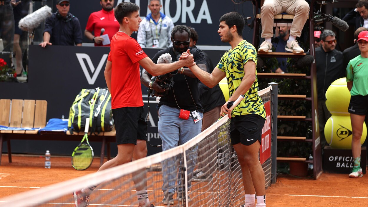 Carlos Alcaraz battu dès le 3e tour à Rome | Radio-Canada