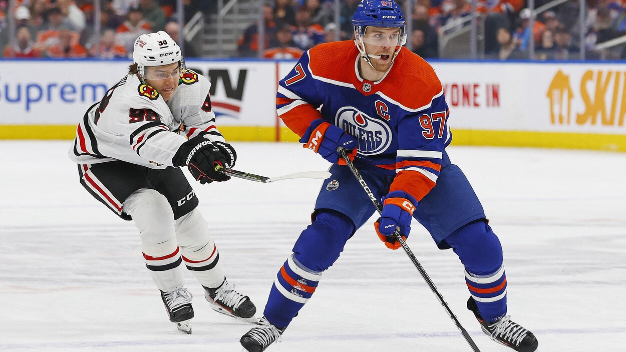 McDavid remporte la première bataille des Connor | Radio-Canada
