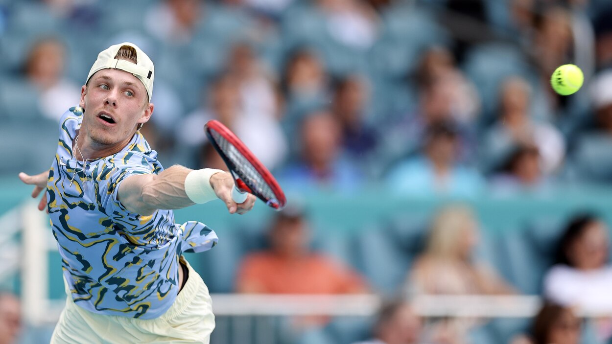 Shapovalov s’incline devant Zverev au deuxième tour à Halle | Radio-Canada