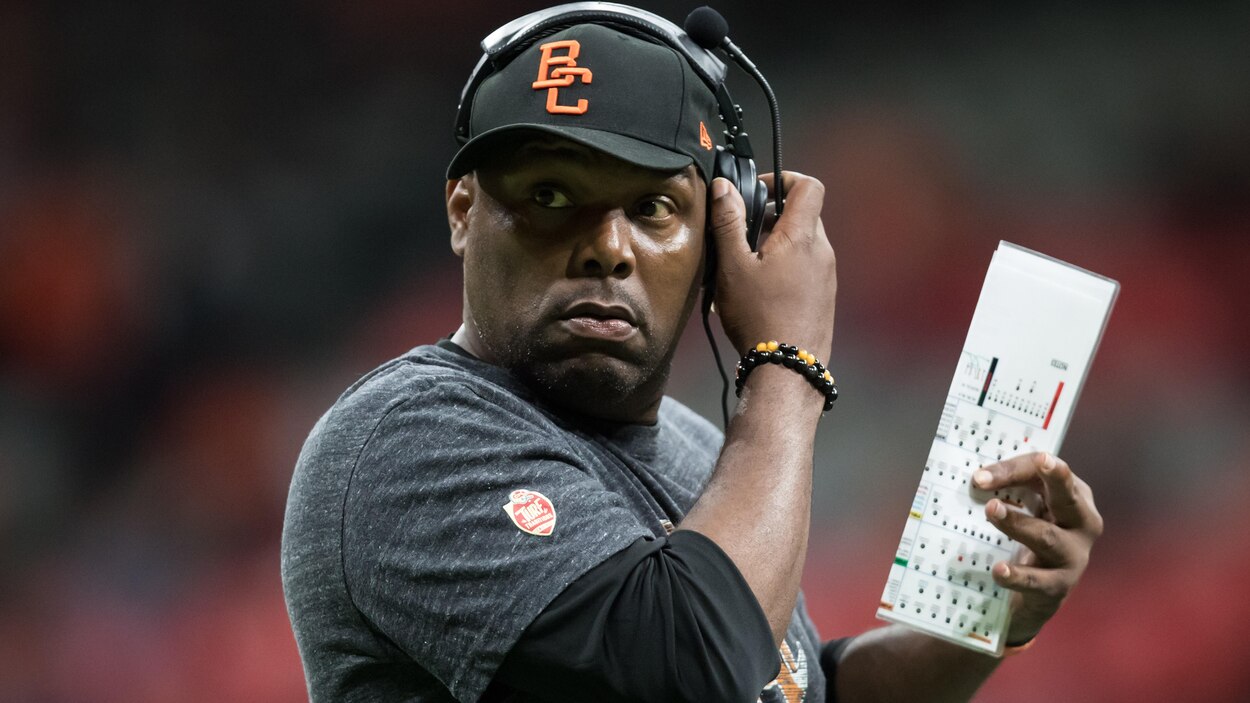 Les Lions congédient leur entraîneur-chef DeVone Claybrooks | Radio-Canada