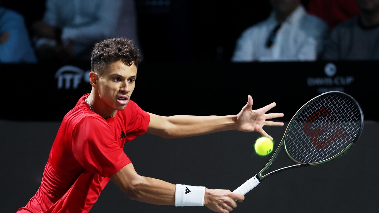 Coupe Davis : Gabriel Diallo (CAN) c. Otto Virtanen (FIN) | Radio-Canada