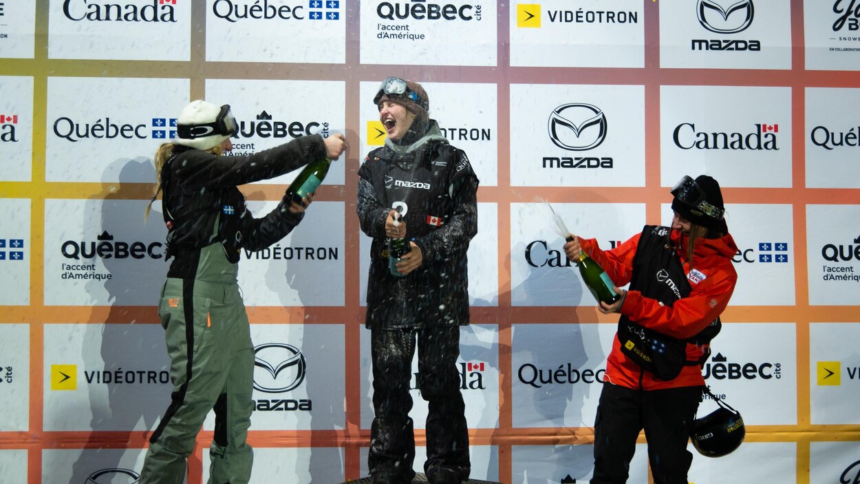 Laurie Blouin sur le podium au Jamboree de Québec | Radio-Canada