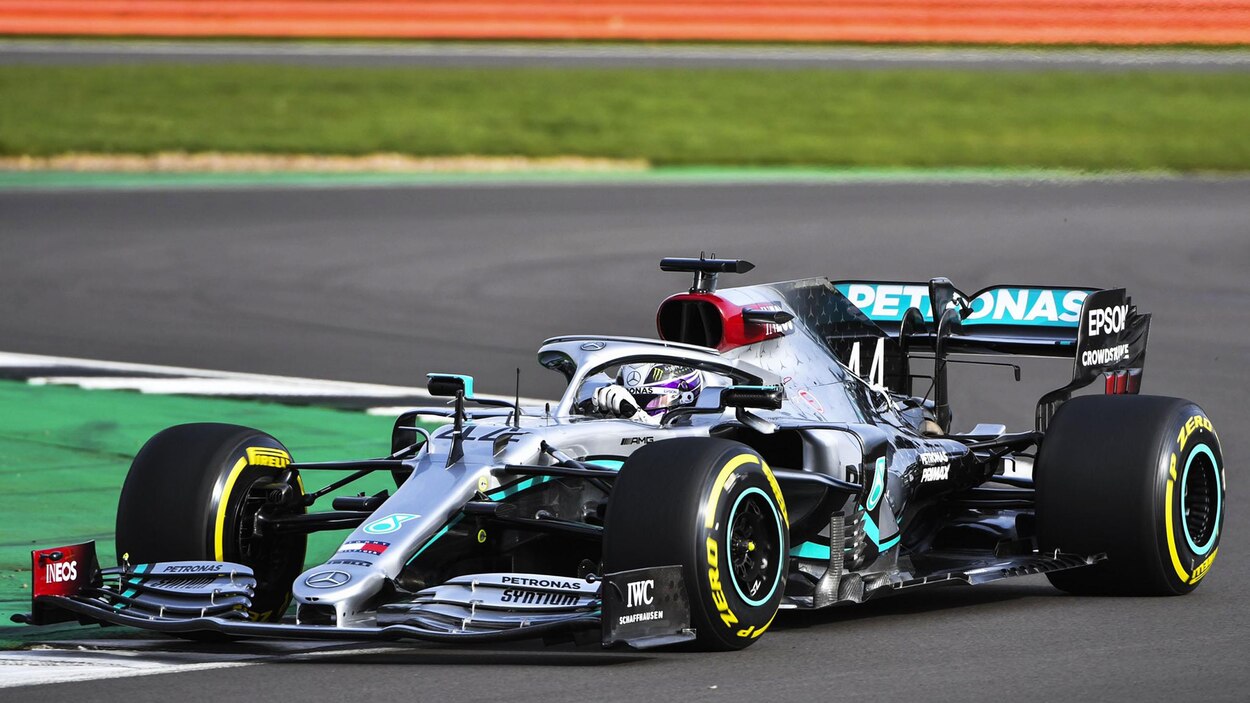 Mercedes-Benz innove à Barcelone, Racing Point encore rapide | Radio-Canada