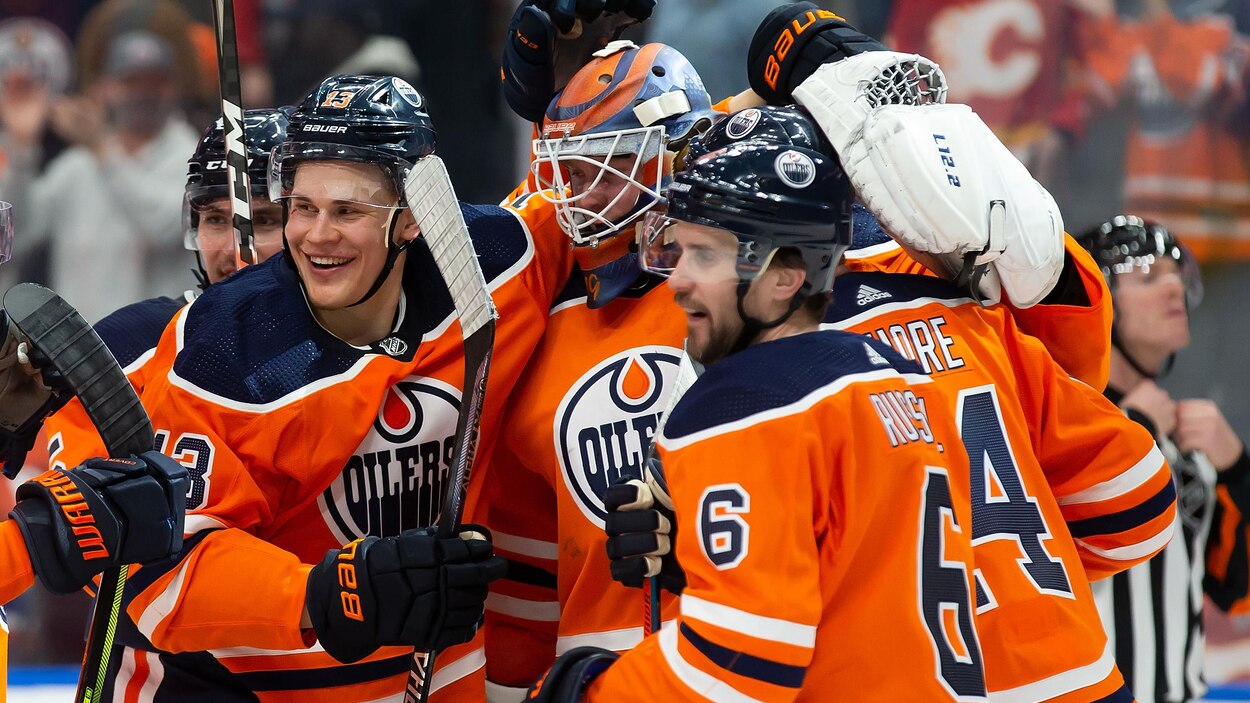 Les Oilers mettent fin à leur séquence de sept revers | Radio-Canada
