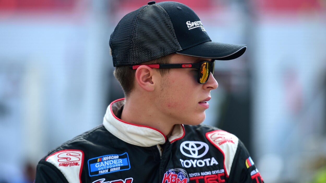 Le Québécois Raphaël Lessard impressionne à ses débuts en NASCAR ...