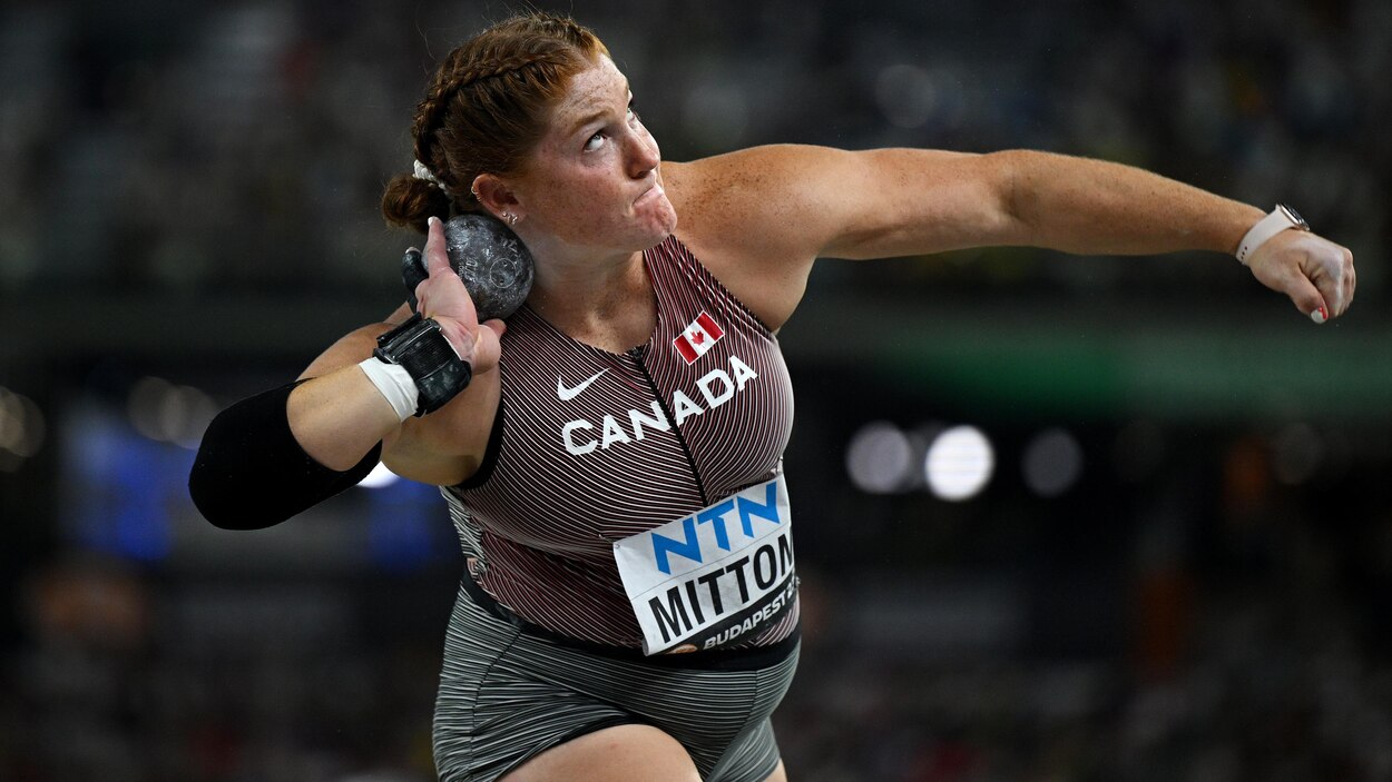 Sarah Mitton conclut sa saison avec une médaille d’argent | Radio-Canada