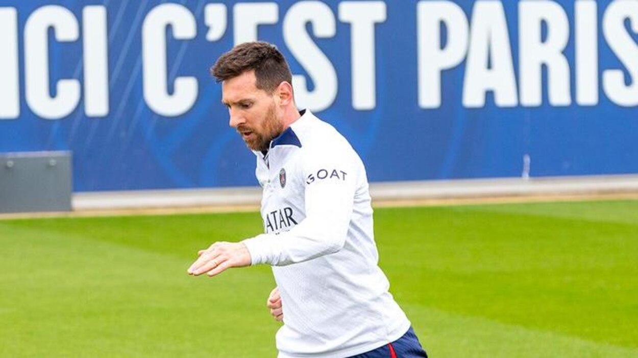 Messi de retour à l’entraînement avec le PSG | Radio-Canada
