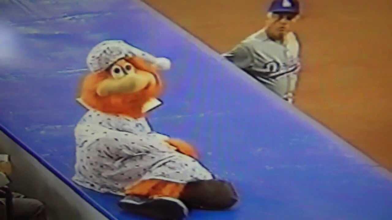 Un balado sur la mascotte Youppi! | OHdio | Radio-Canada