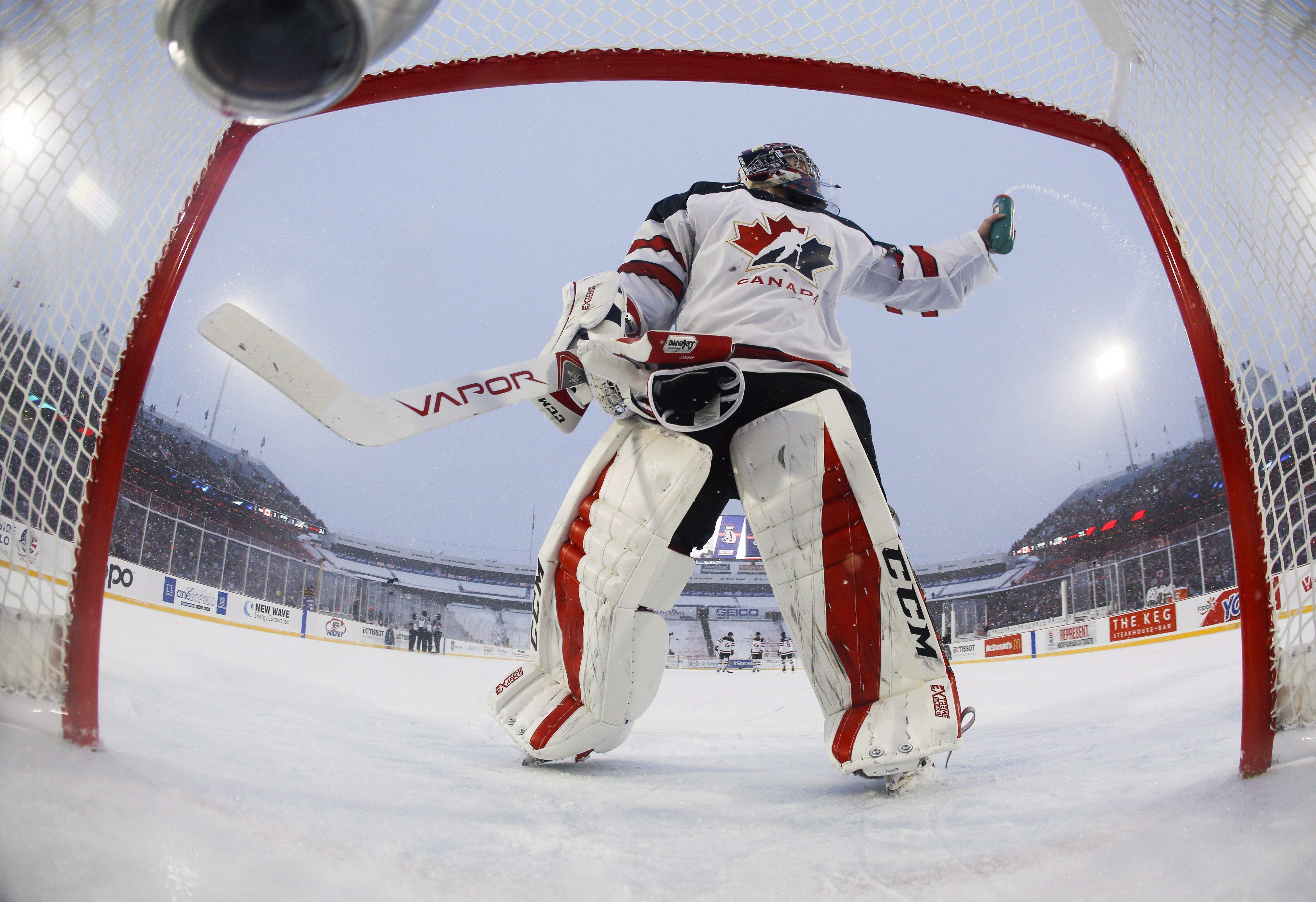 Carter Hart, un homme et ses superstitions | Radio-Canada.ca