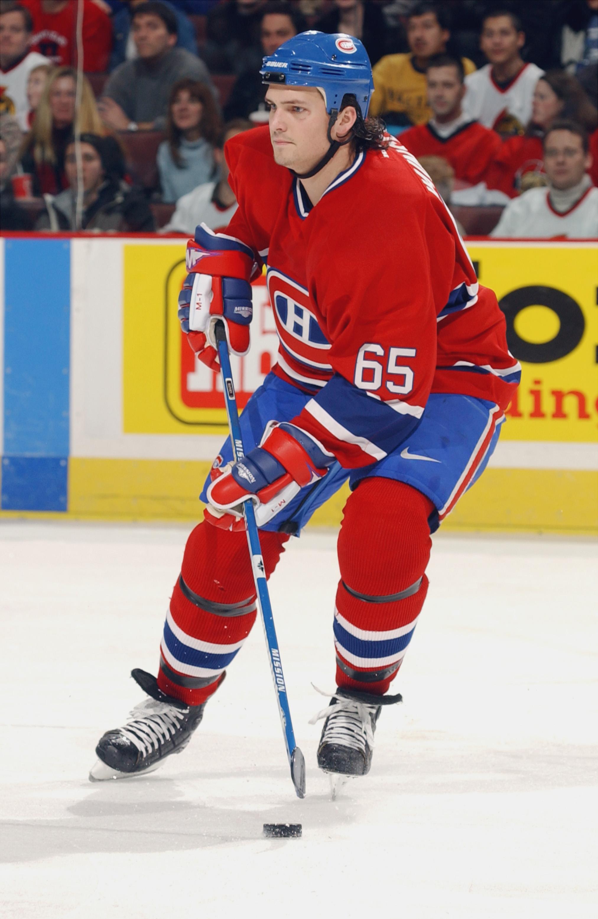 Ron Hainsey a enfin sa chance dans les séries, 15 ans plus tard | Radio ...