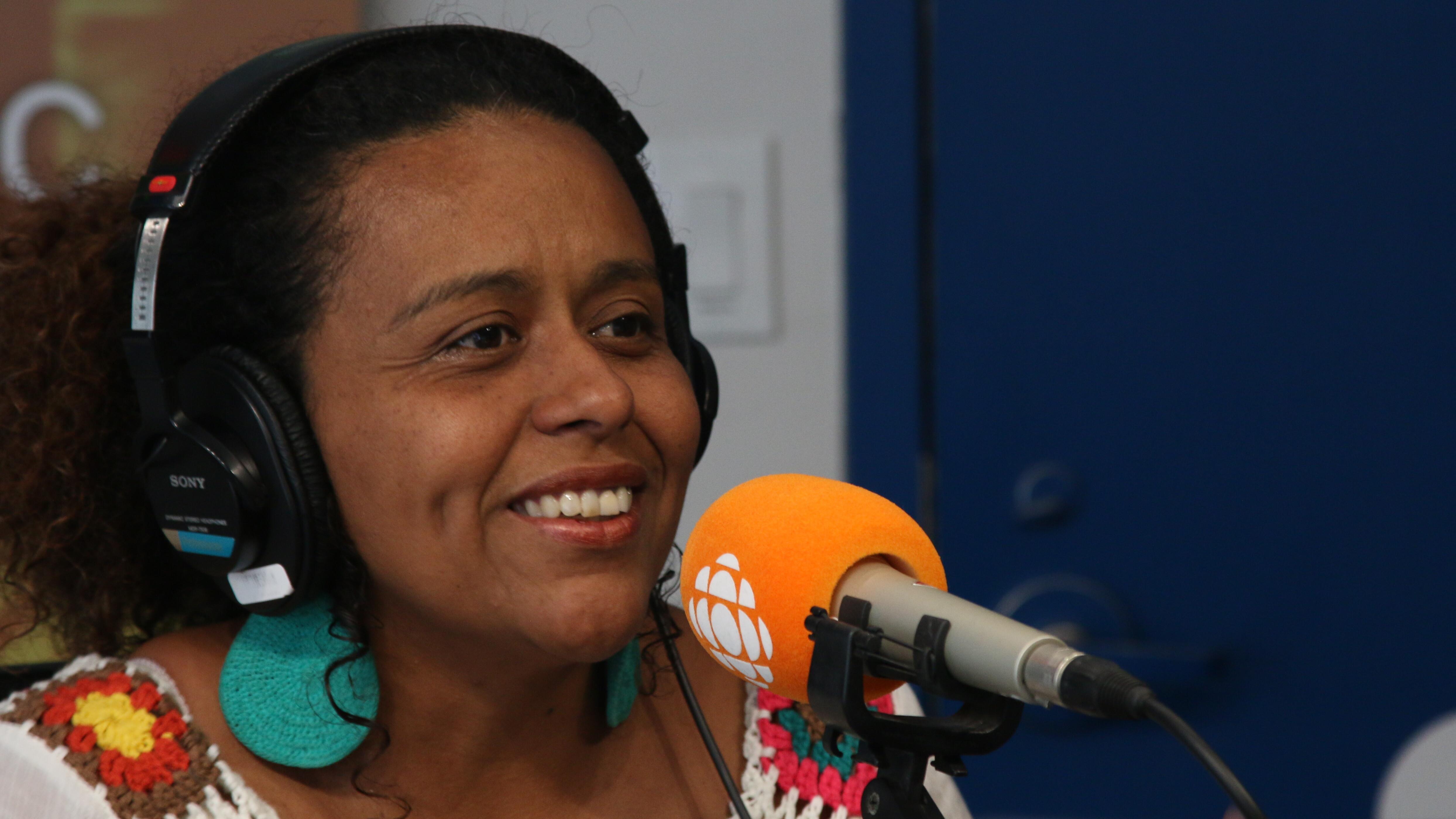 Mondokarnaval : entrevue avec Flavia Nascimento (chanteuse) | OHdio ...