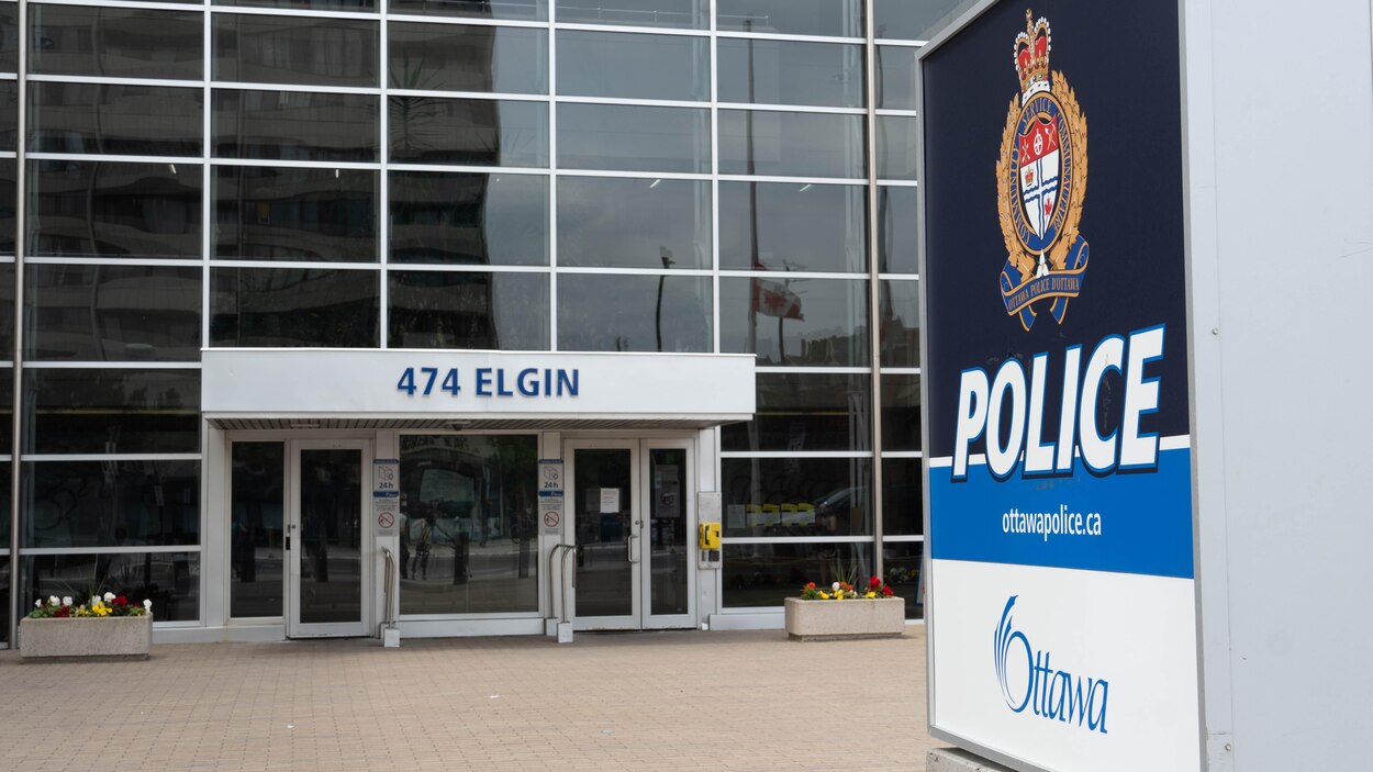 Une enseignante d’Ottawa accusée d’agression sexuelle et d’exploitation ...