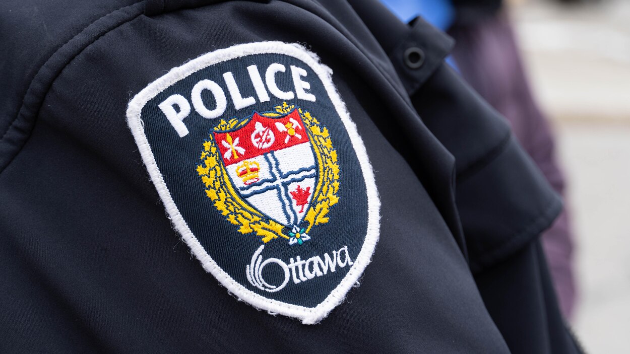 Violence conjugale : un policier d’Ottawa évite un congédiement; des ...