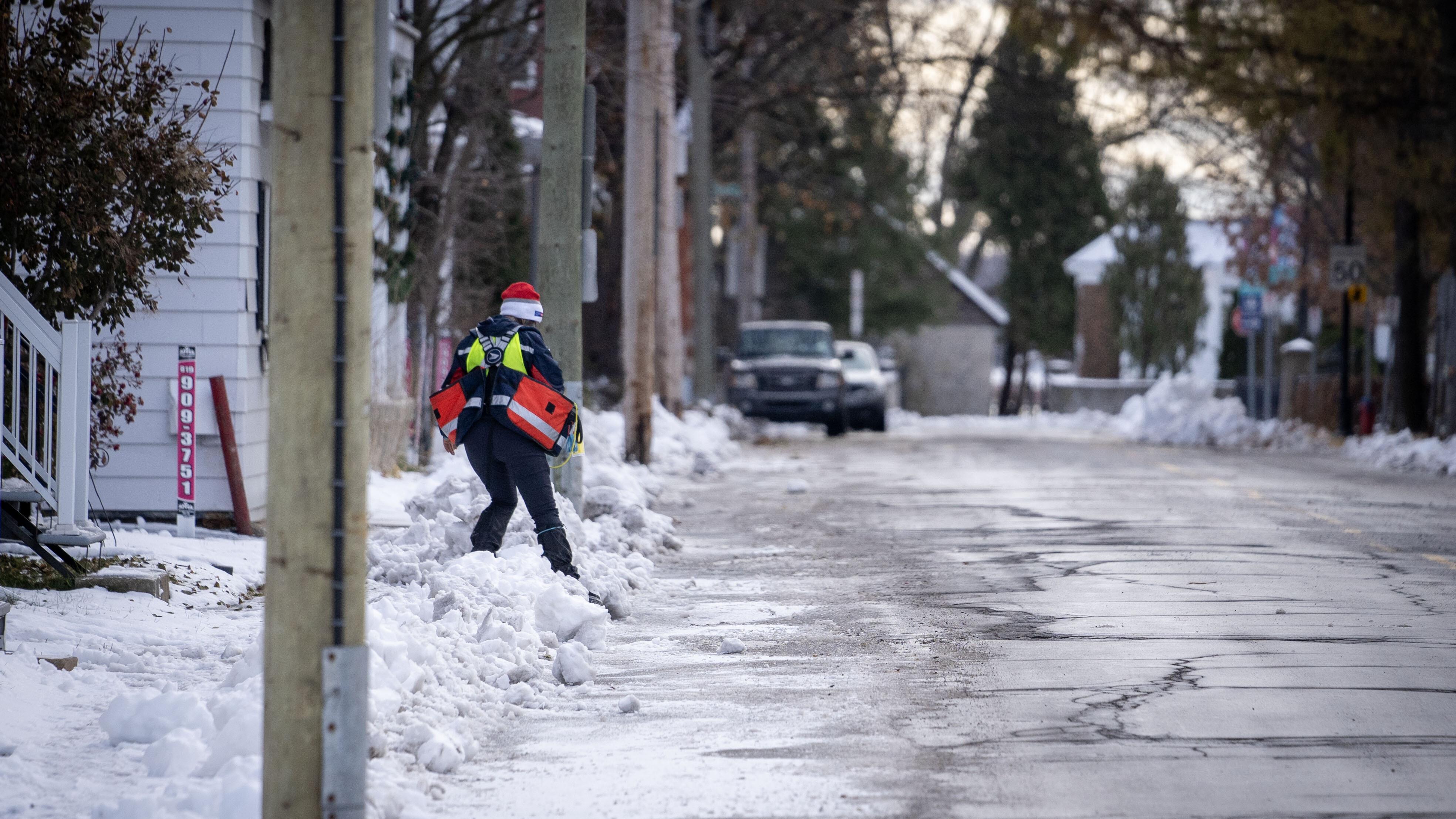 Trottoirs enneigés à Trois-Rivières : un conseiller commente | OHdio ...